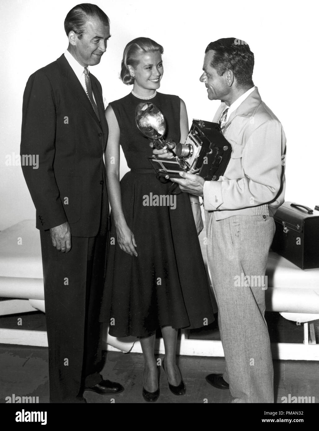 Frank capra and james stewart hi-res stock photography and images - Alamy