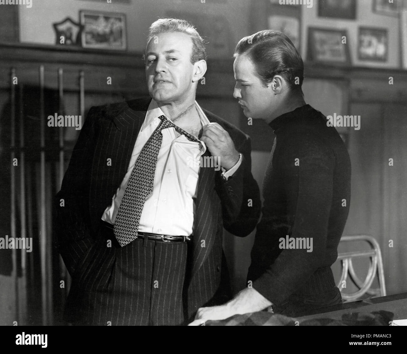 Them 1954 film hi-res stock photography and images - Alamy