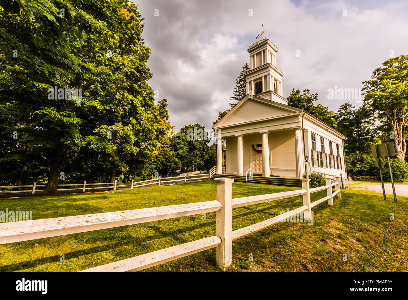 Congregational Church Colebrook, Connecticut, USA Stock Photo - Alamy