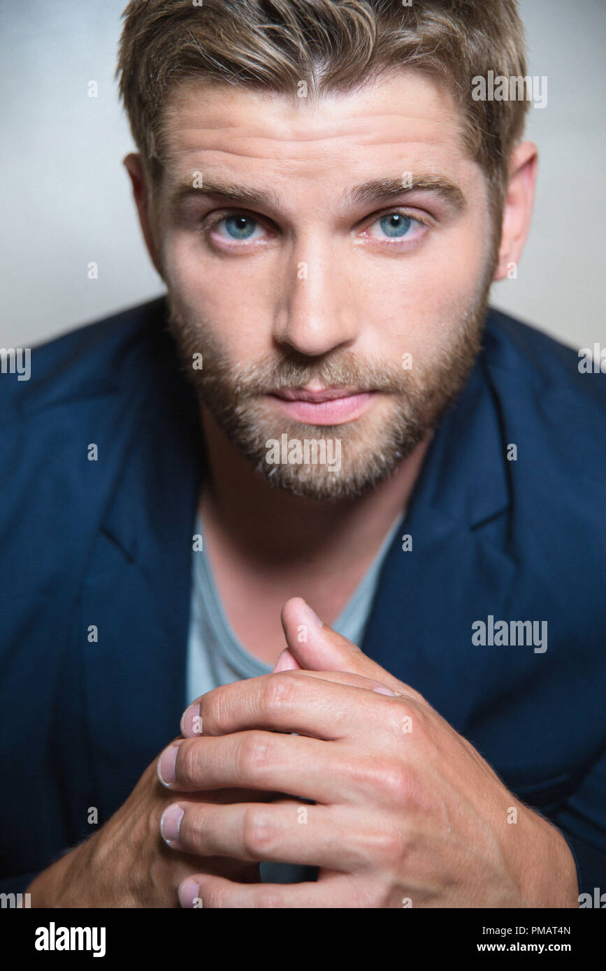 Mike Vogel in "Under the Dome" TV Series Stock Photo - Alamy