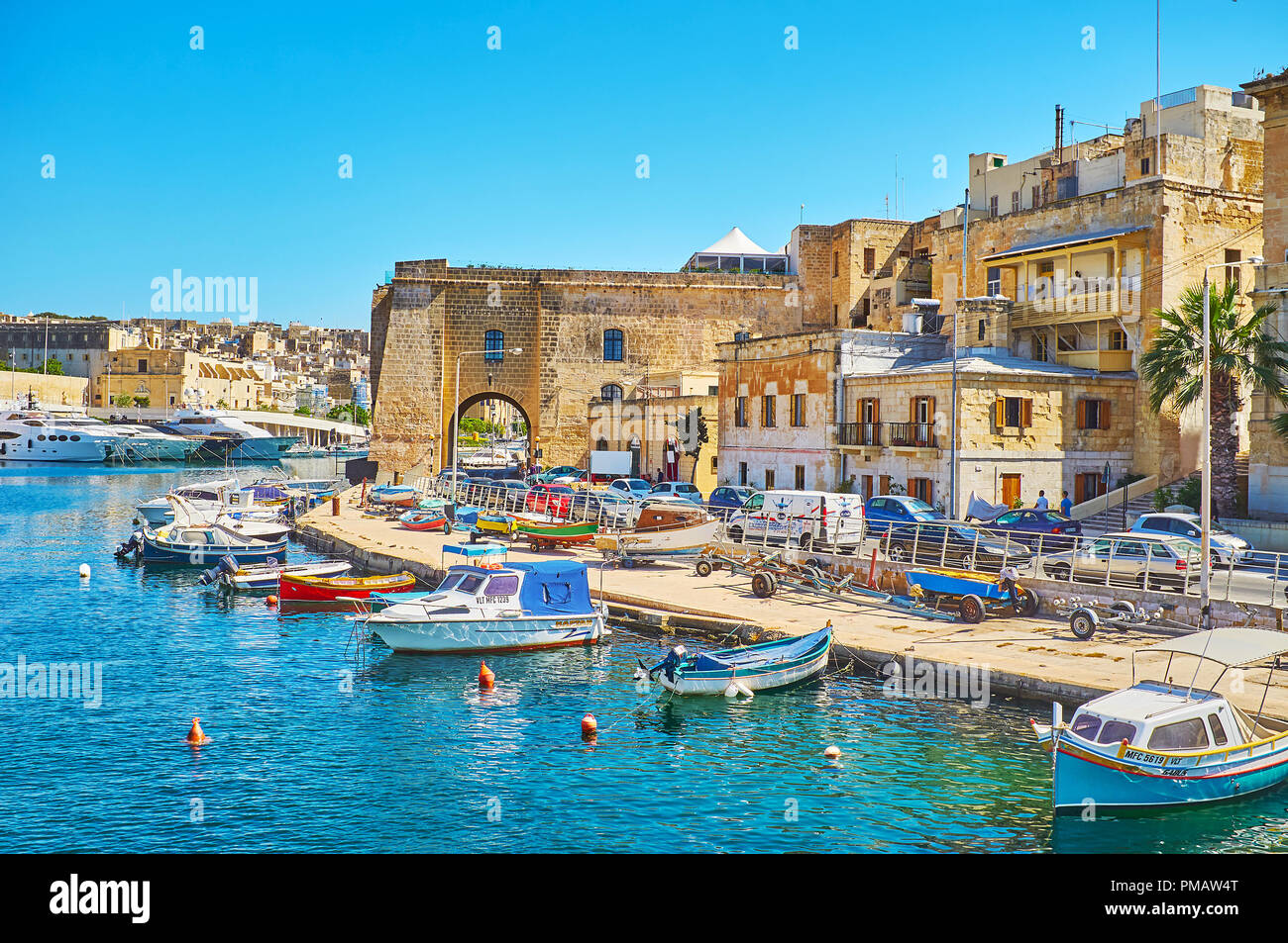 SENGLEA, MALTA - JUNE 17, 2018: The Sheer Bastion (Il-Macina) with ...