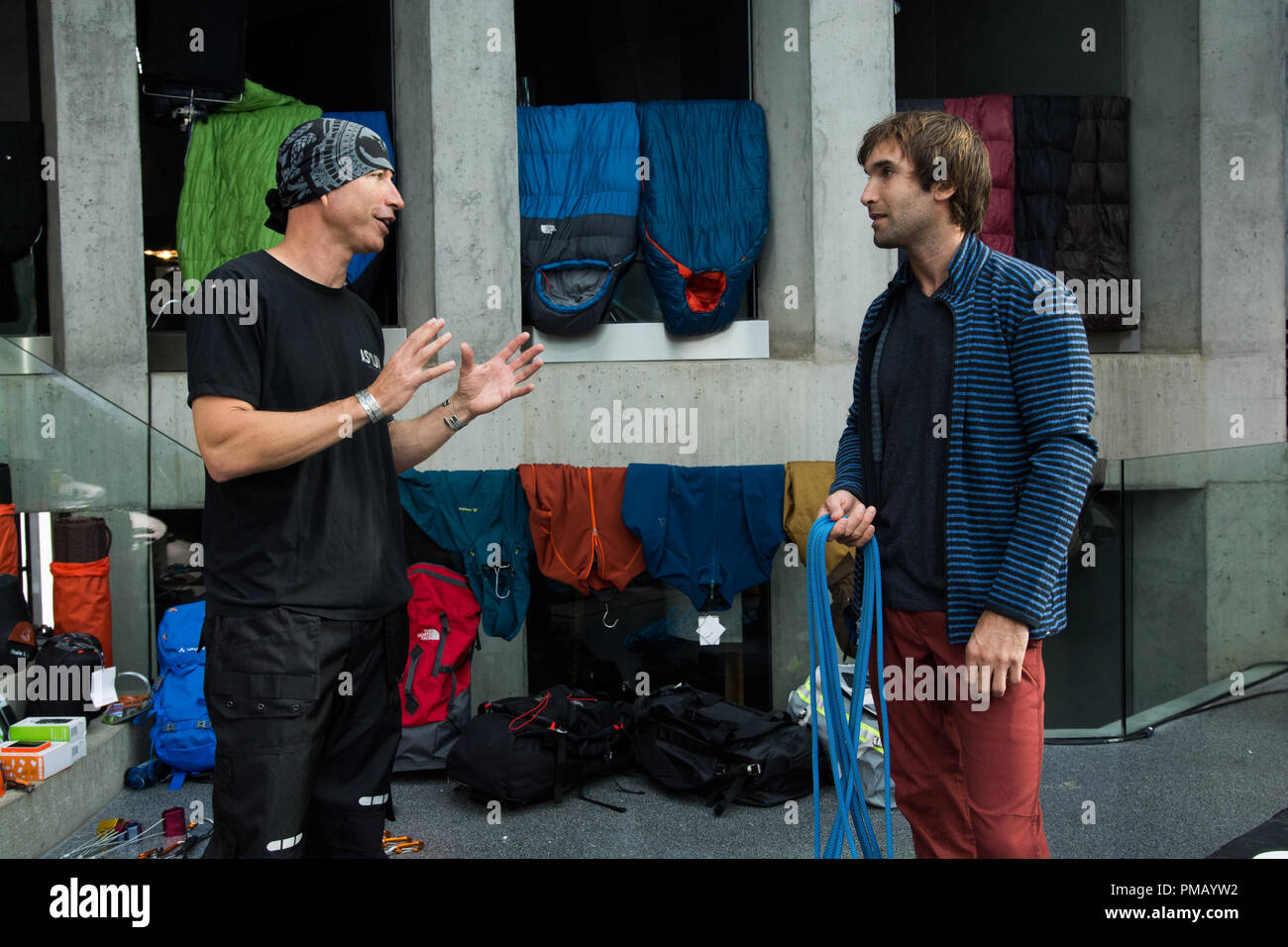 Professional rock climber hi-res stock photography and images - Alamy