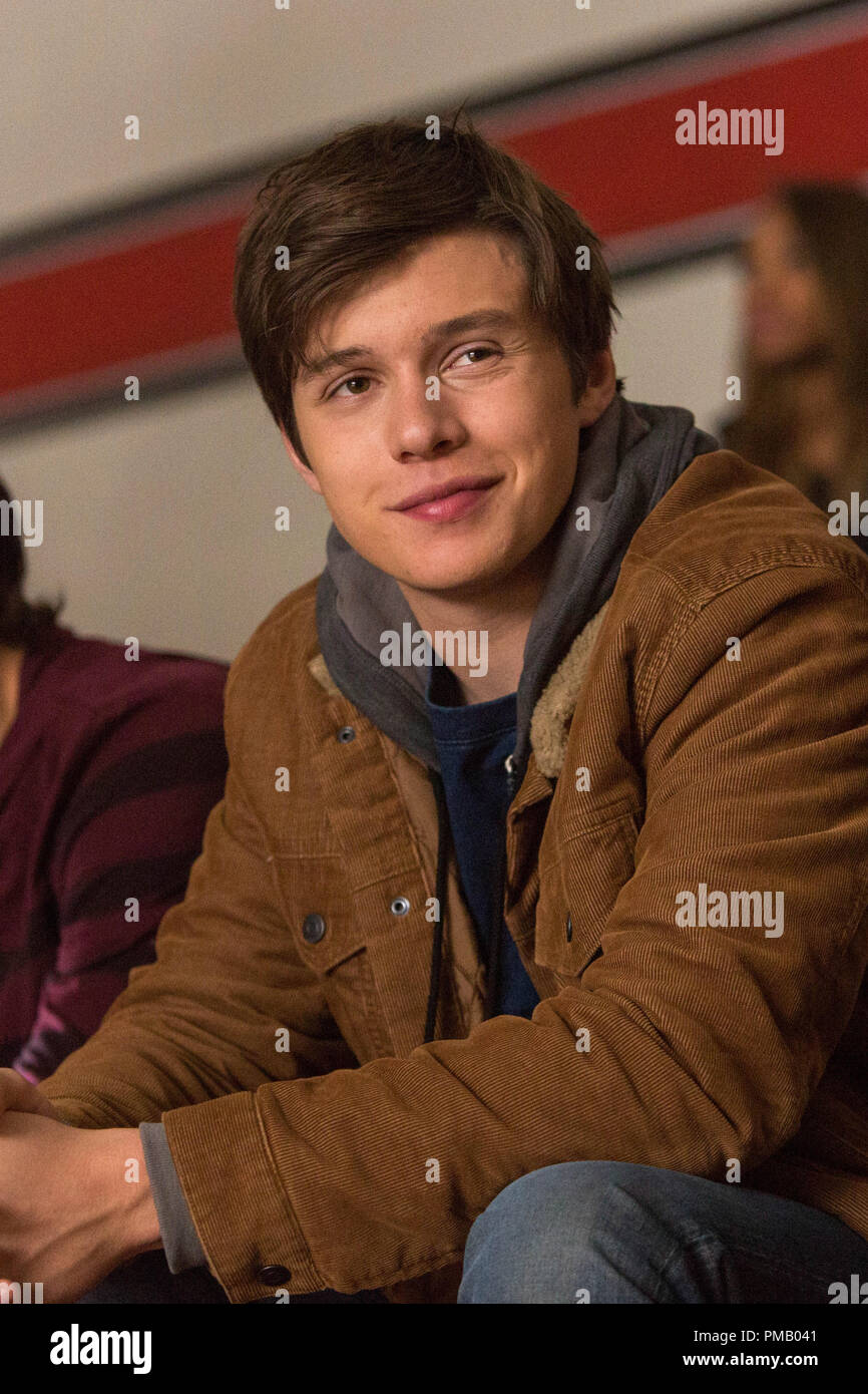 Nick Robinson in Columbia Pictures' "The 5th Wave Stock Photo - Alamy