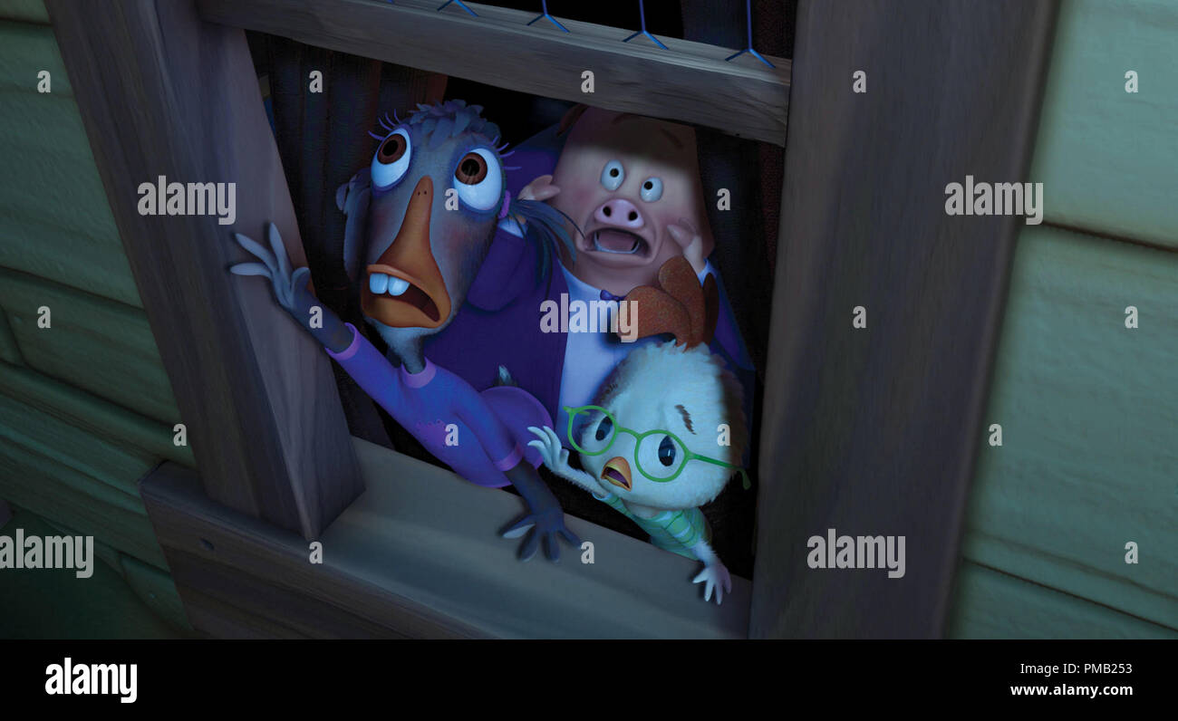 Chicken little movie still hi-res stock photography and images - Alamy
