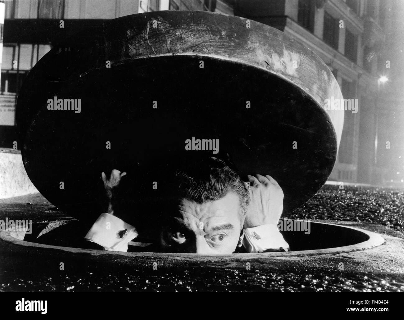 The league of gentlemen 1960 jack hawkins hi-res stock photography and ...