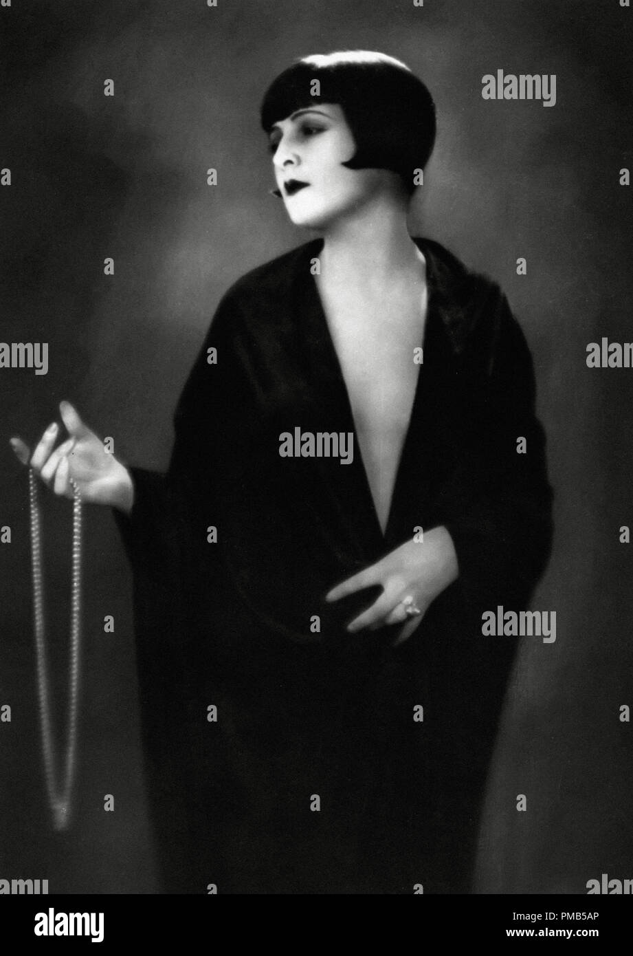 Lya de putti hi-res stock photography and images - Alamy