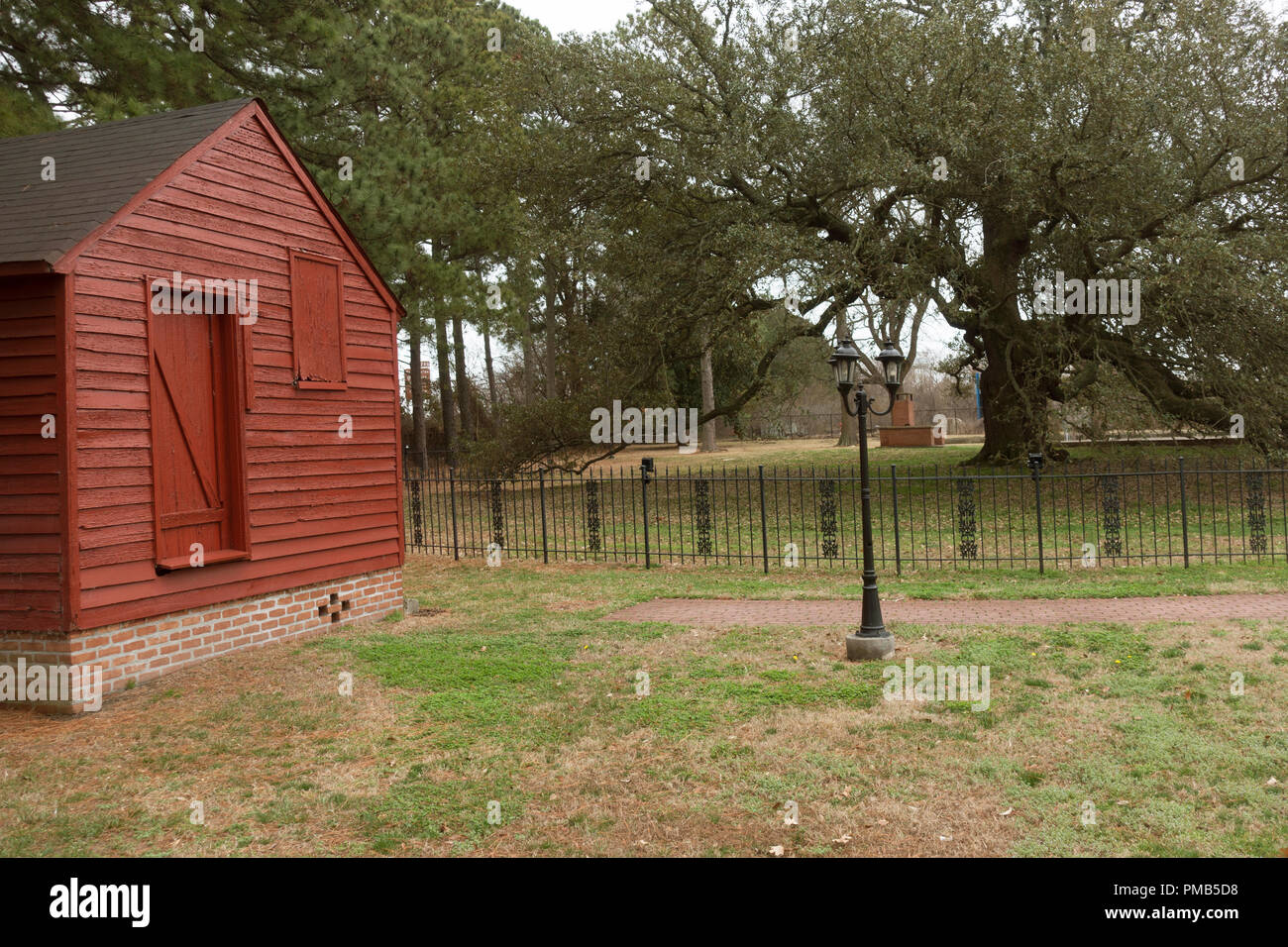 Emancipation Oak Hampton University VA Stock Photo - Alamy