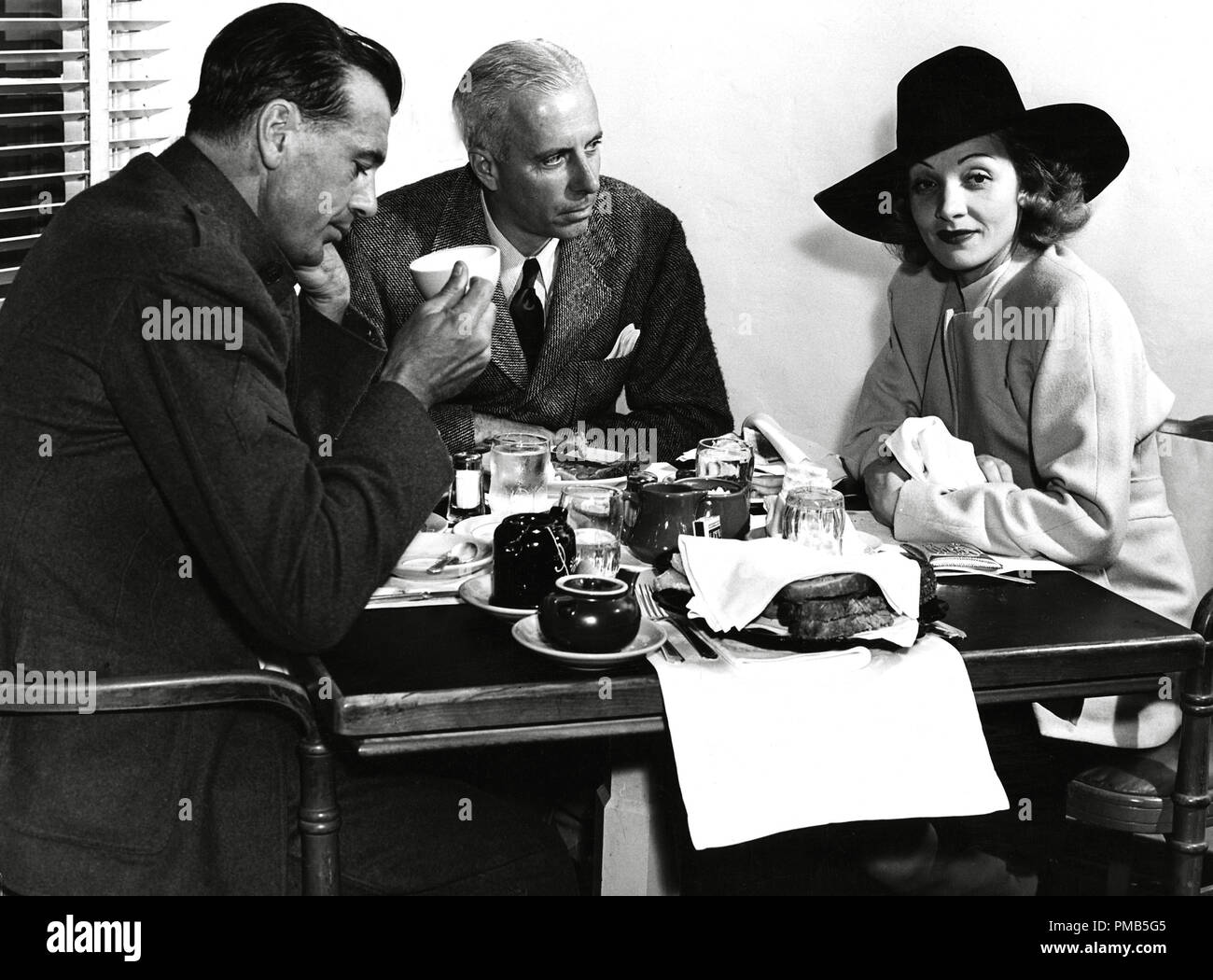 Gary Cooper, director Howard Hawks and Marlene Dietrich at Warner Bros ...