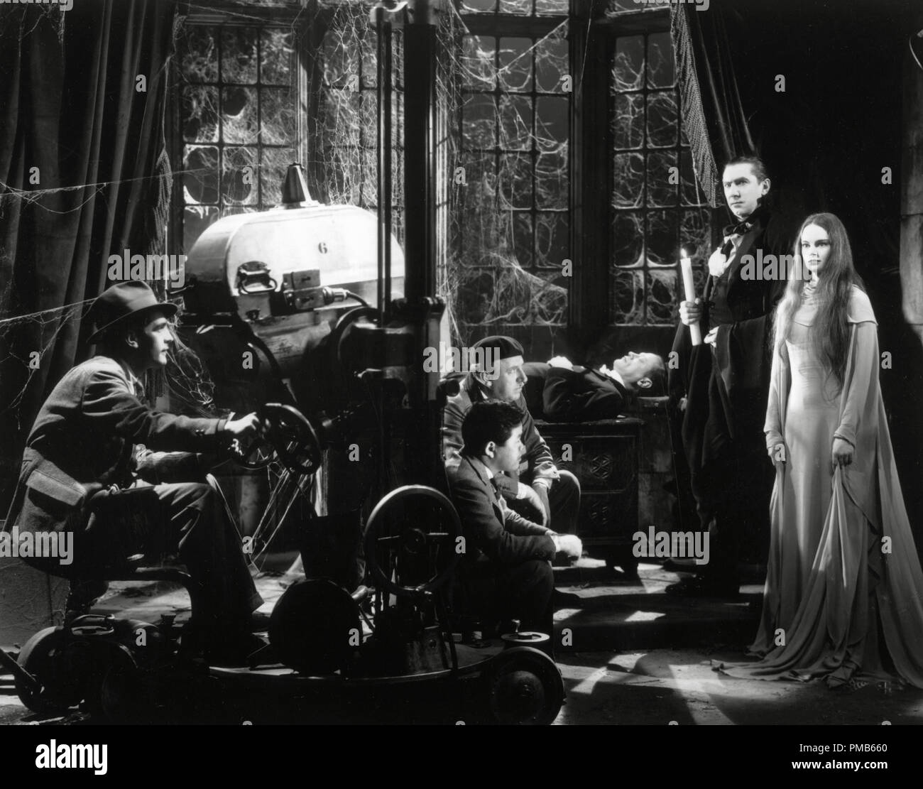 Bela Lugosi, Carol Borland, Director Tod Browning, James Wong Howe ...