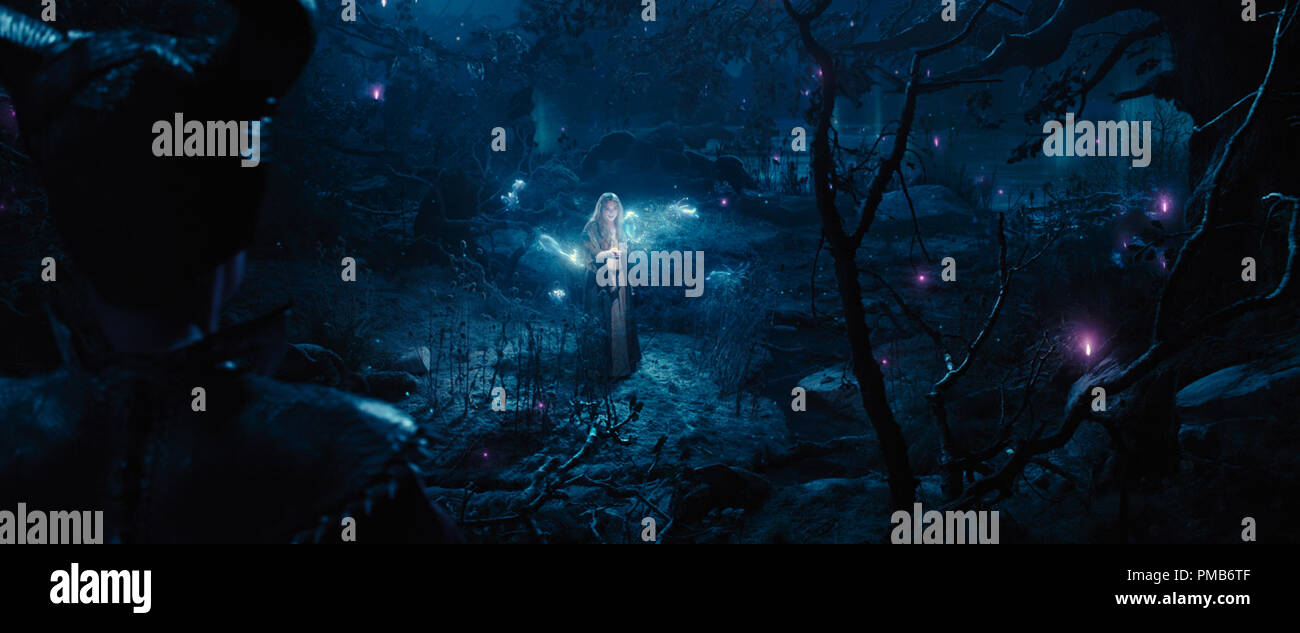 Maleficent 2014 Film Stock Photos & Maleficent 2014 Film Stock Images ...