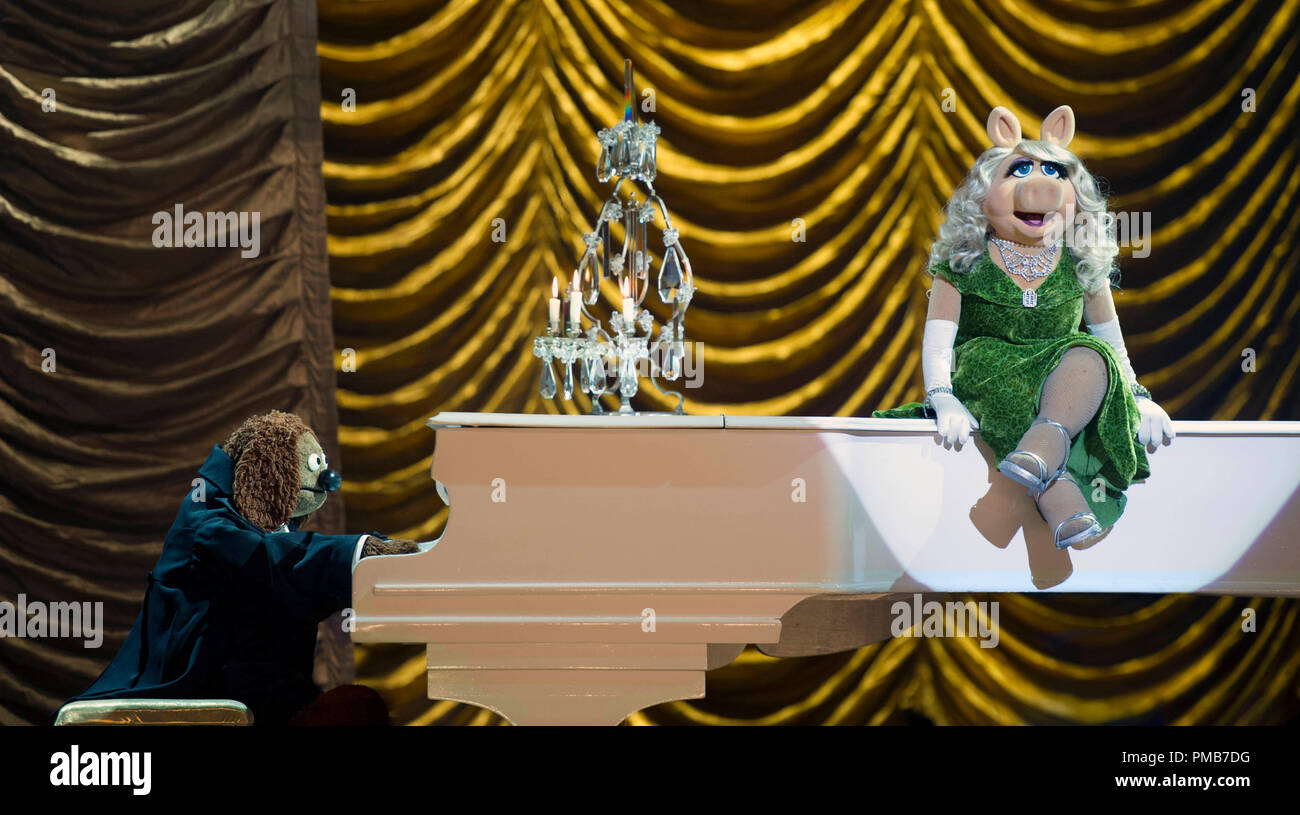 Muppets Most Wanted Miss Poogy