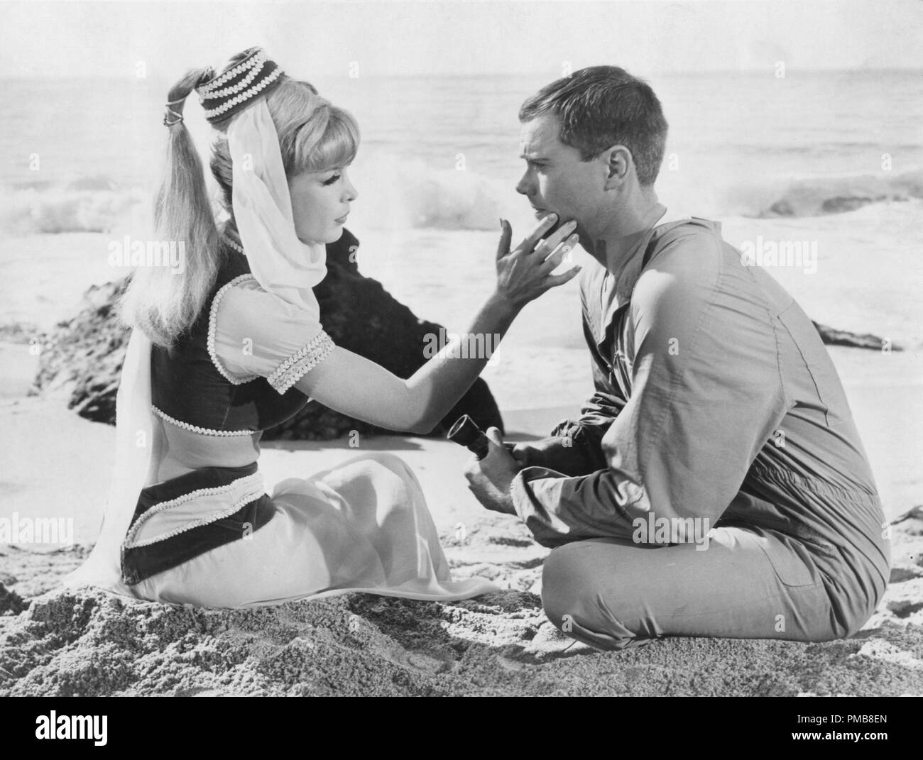 Barbara Eden Larry Hagman I Dream Of Jeannie 1965 1970 Nbcfile