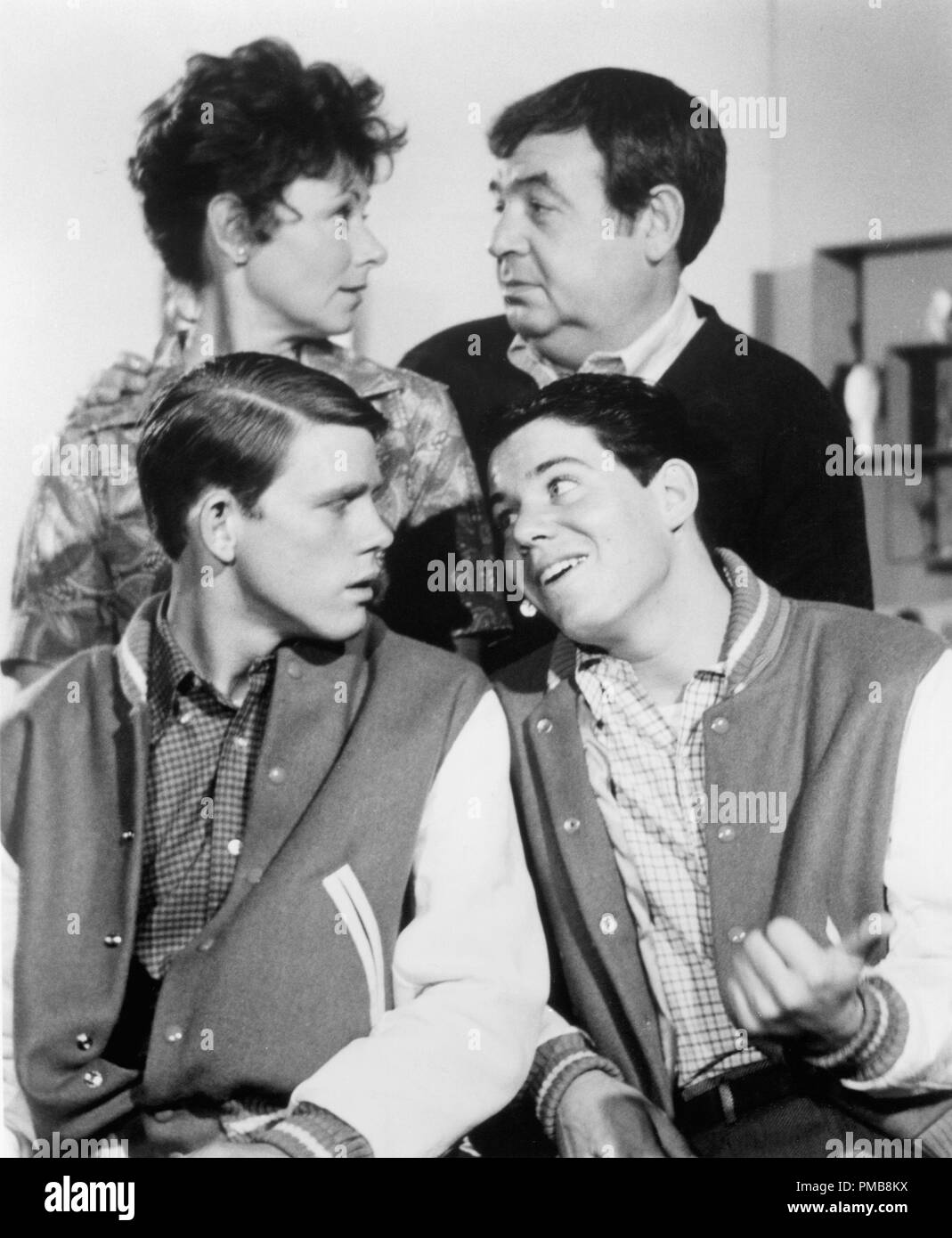 Marion ross and tom bosley Black and White Stock Photos & Images - Alamy