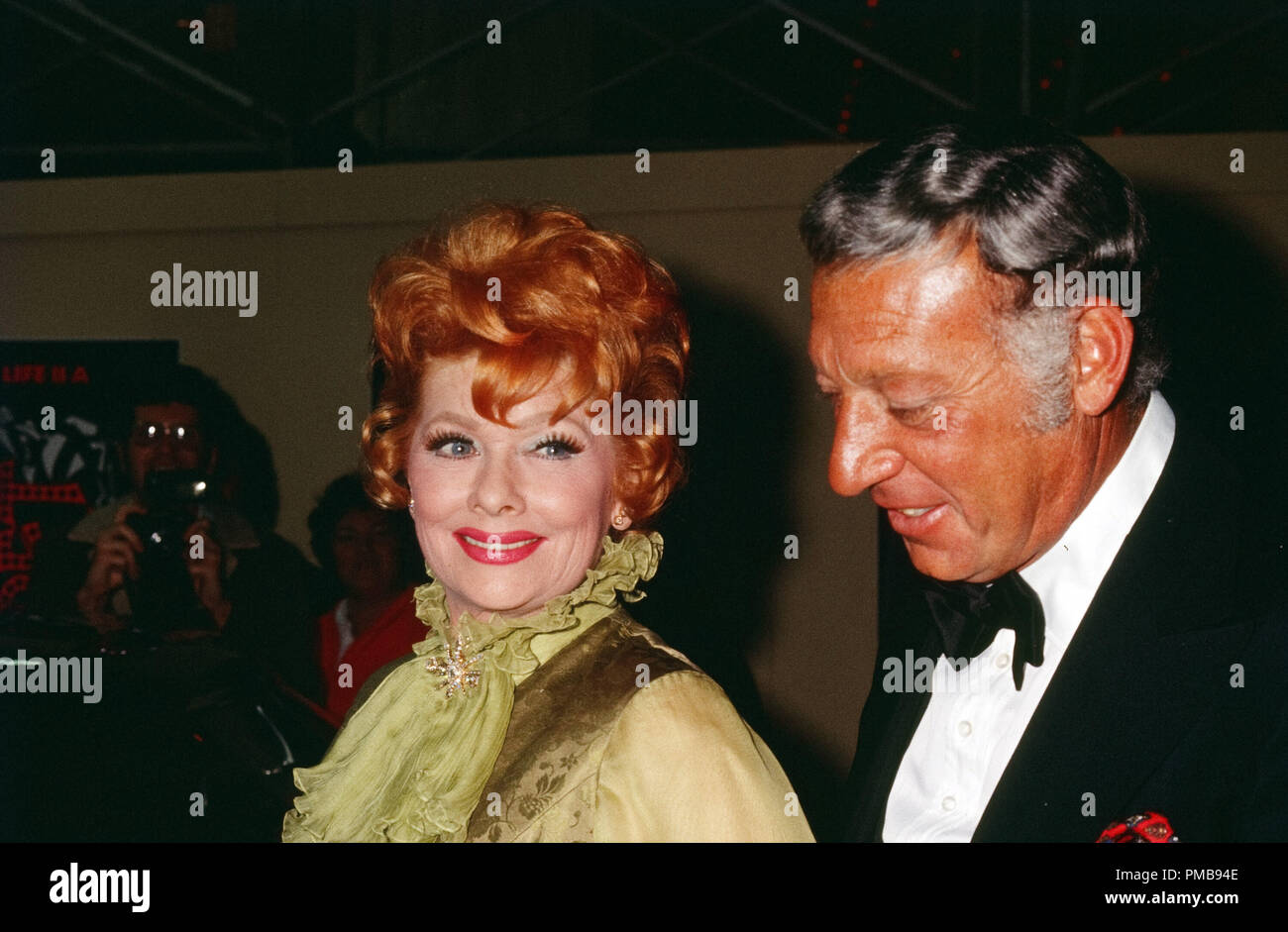 Lucille ball 1972 hi-res stock photography and images - Alamy