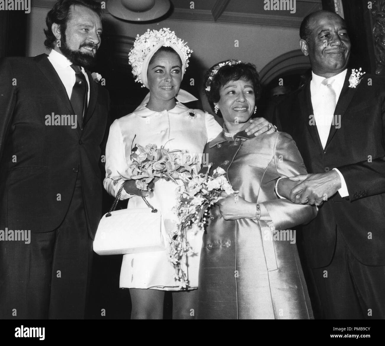 Richard Burton, Elizabeth Taylor, Gladys Mills, Robert Wilson, 1969 ...