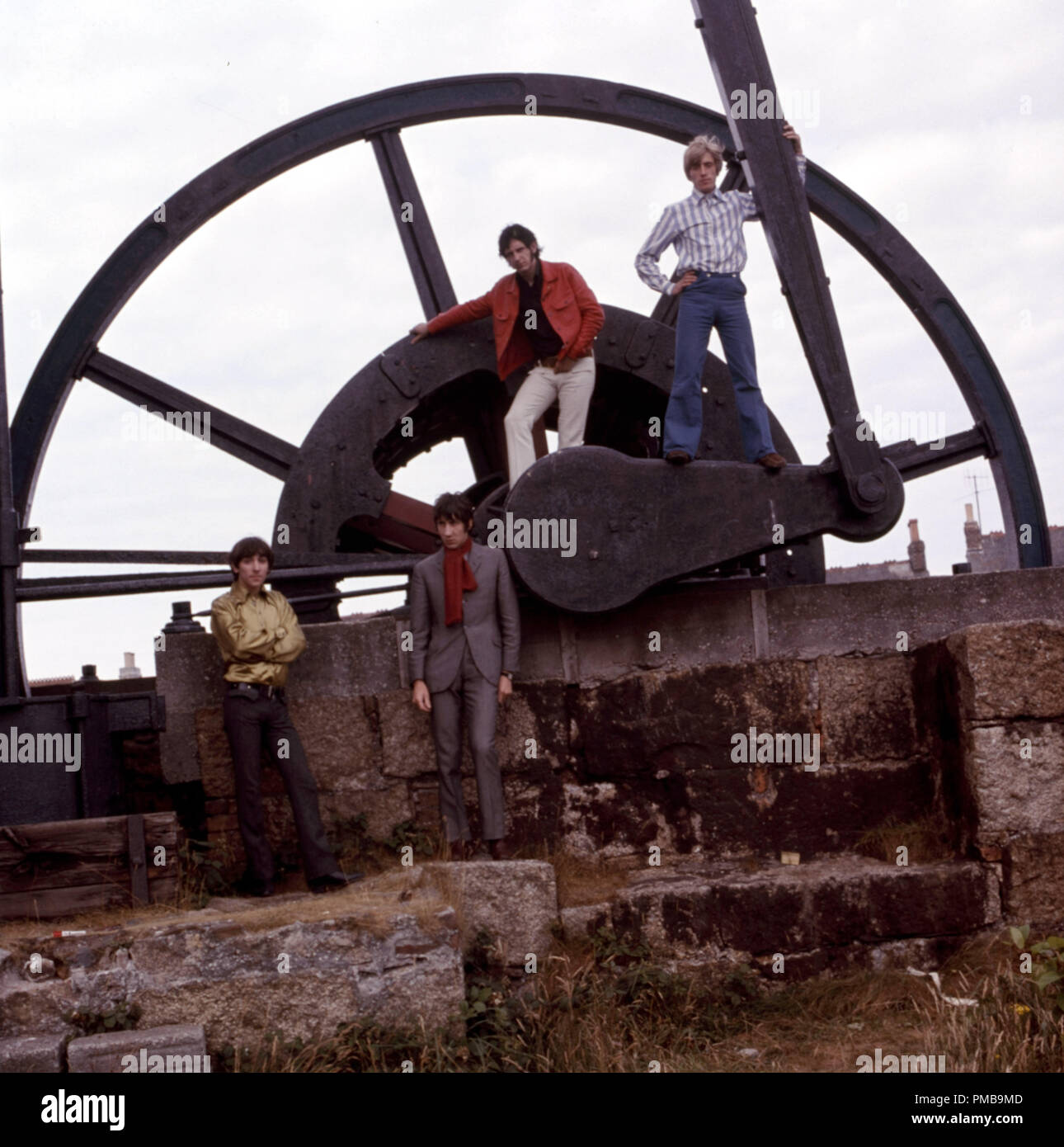 The who band 1960s hi-res stock photography and images - Alamy