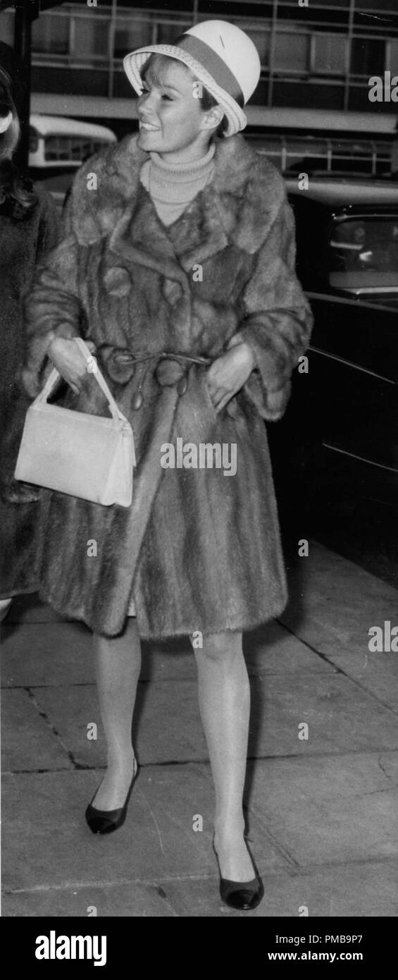 Yvette mimieux Black and White Stock Photos & Images - Alamy