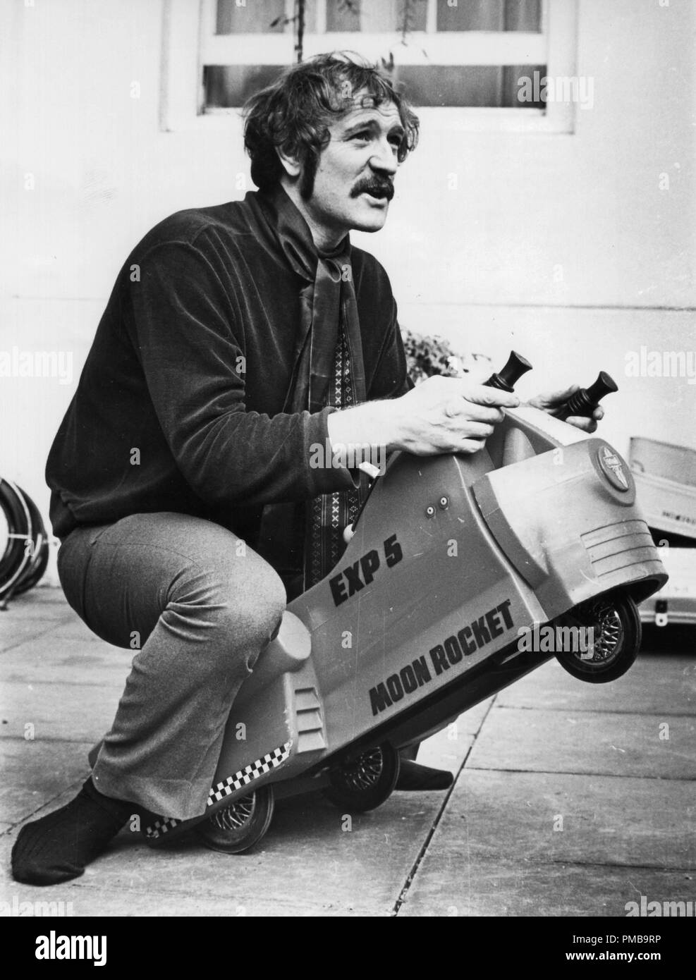 Home 1968 hi-res stock photography and images - Alamy