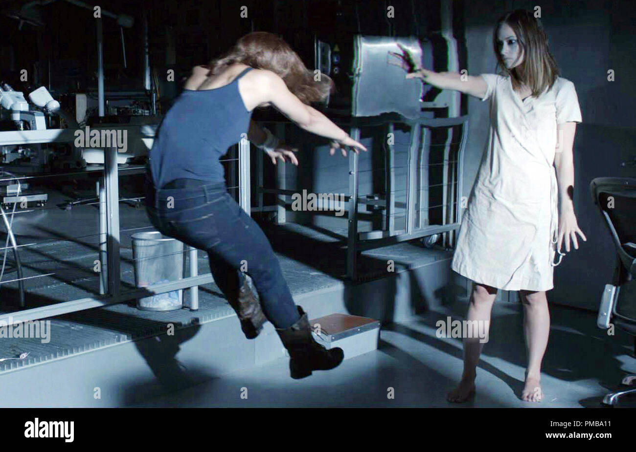 Left to right sarah hi-res stock photography and images - Alamy