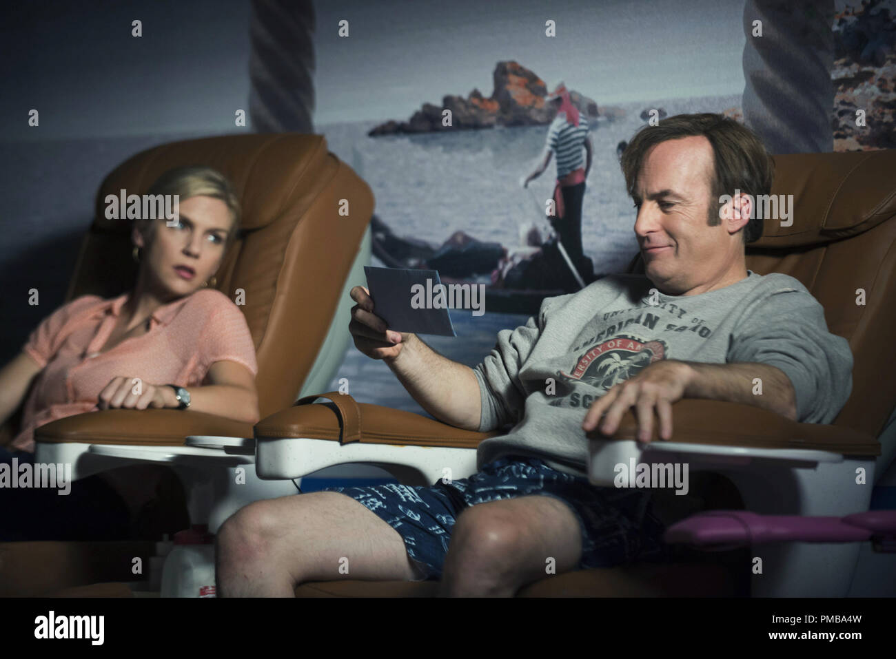 Rhea Seehorn as Kimberly Wexler and Bob Odenkirk as Saul Goodman ...