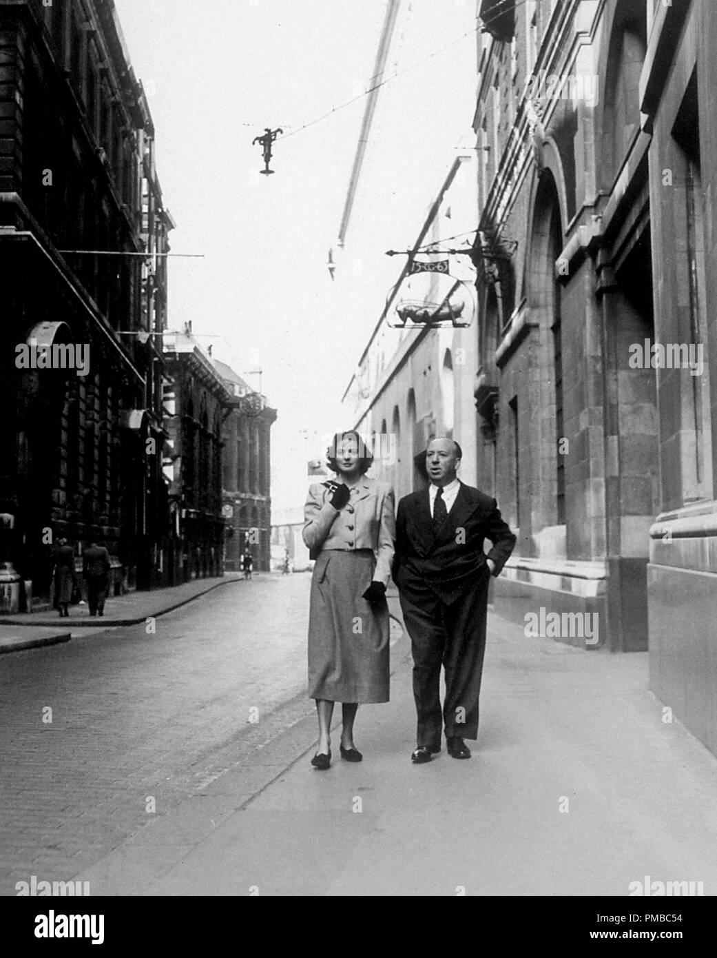 Alfred Hitchcock with Ingrid Bergman in London, circa 1949 File ...