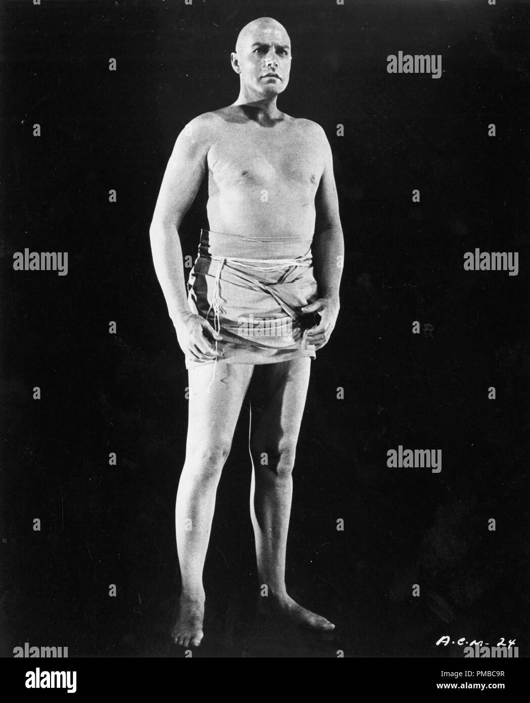 Glenn Langan, "The Amazing Colossal Man" 1957 American International ...