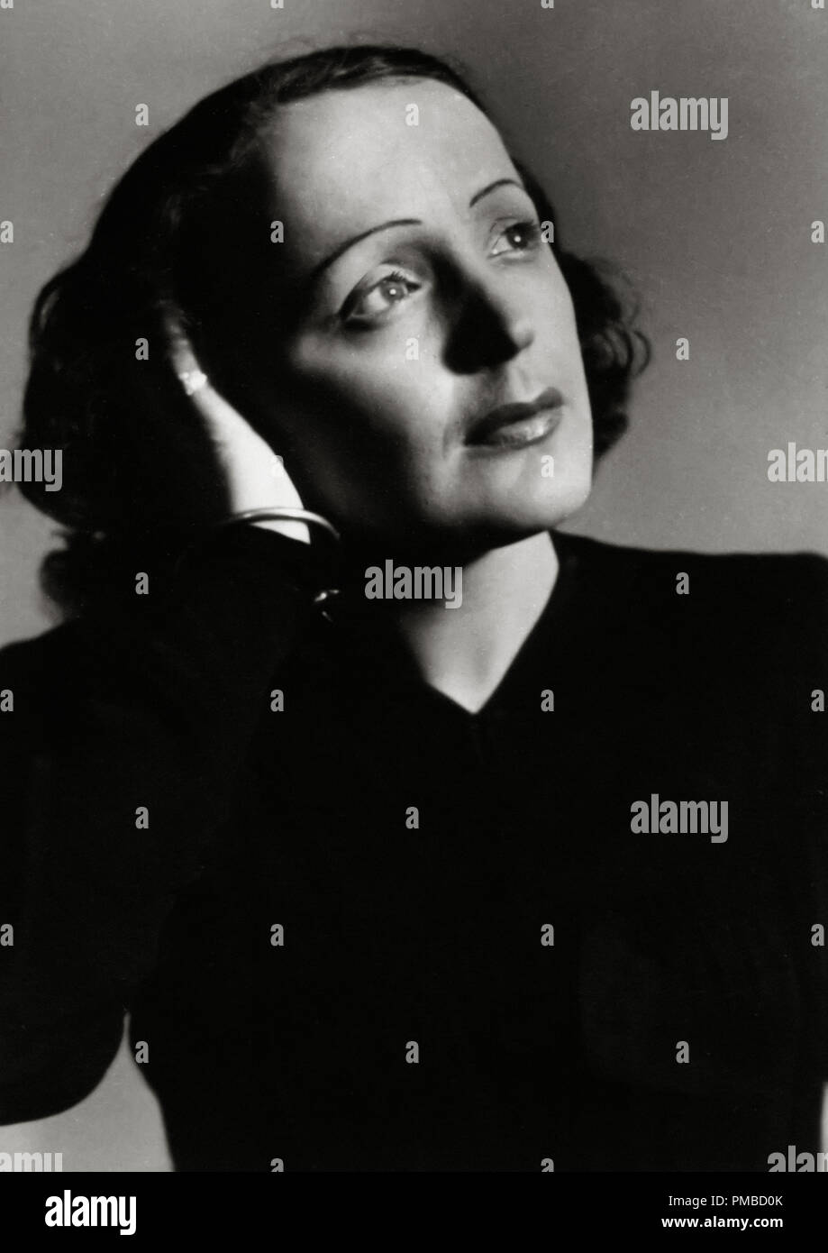 Edith Piaf, circa 1942 File Reference # 32914 901THA Stock Photo - Alamy
