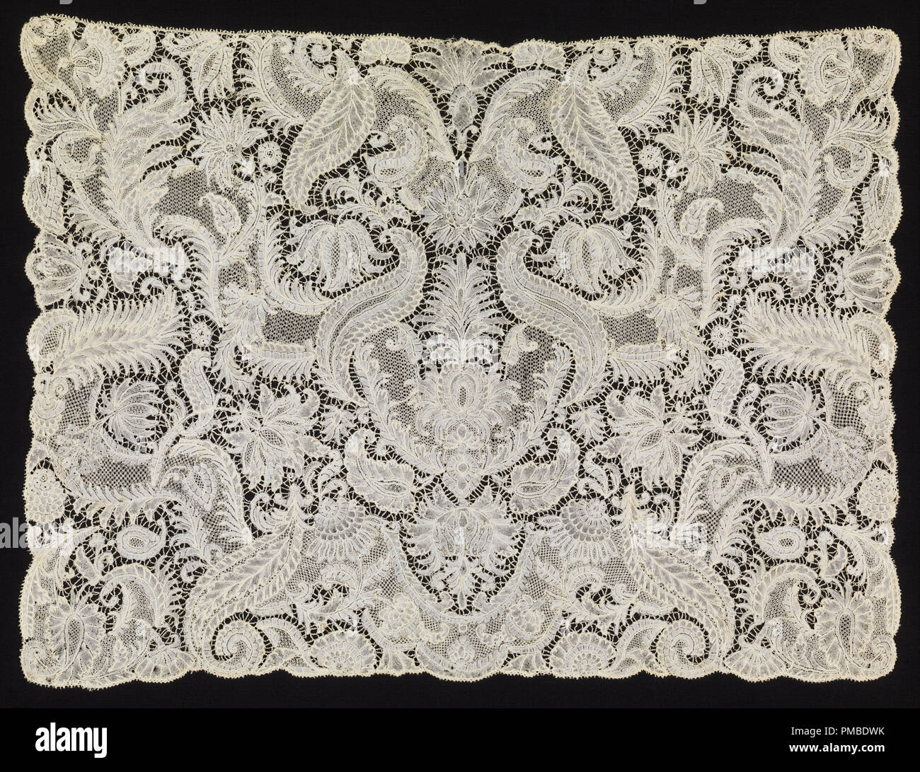 Cravat 18th century hi-res stock photography and images - Alamy