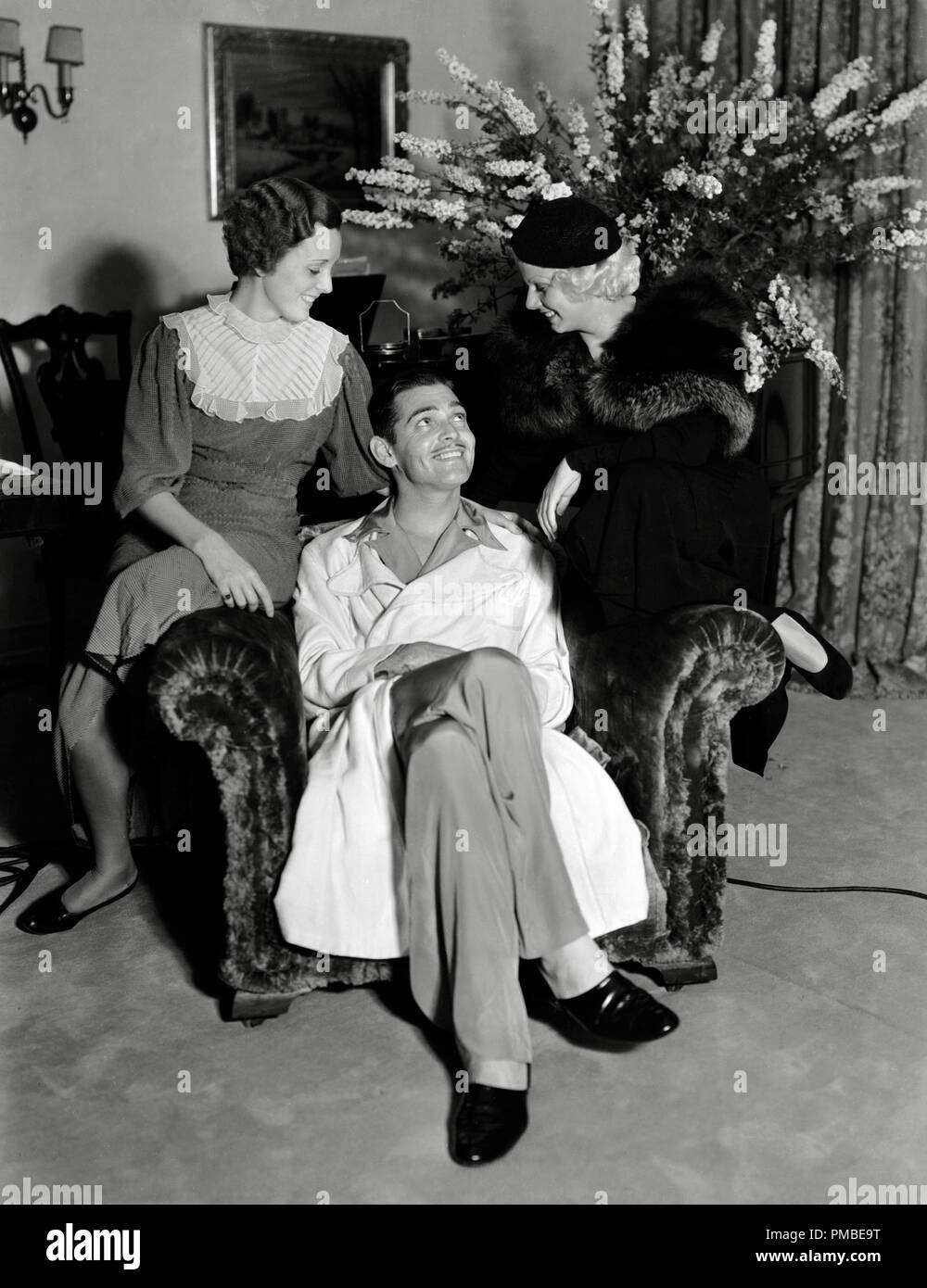 Jean harlow clark gable on red dust hi-res stock photography and images ...