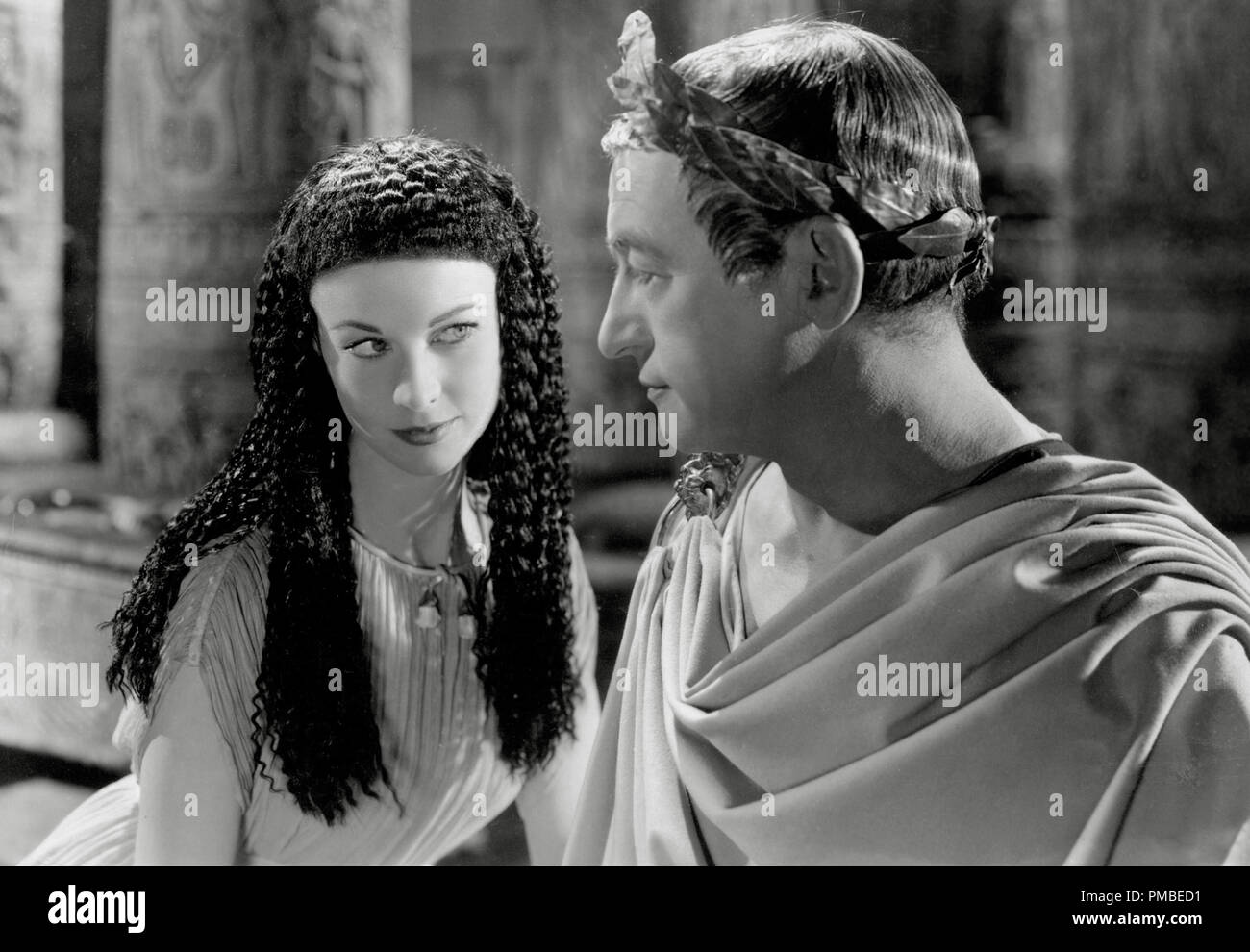 Claude Rains, Vivien Leigh, "Caesar and Cleopatra", (1945) United ...