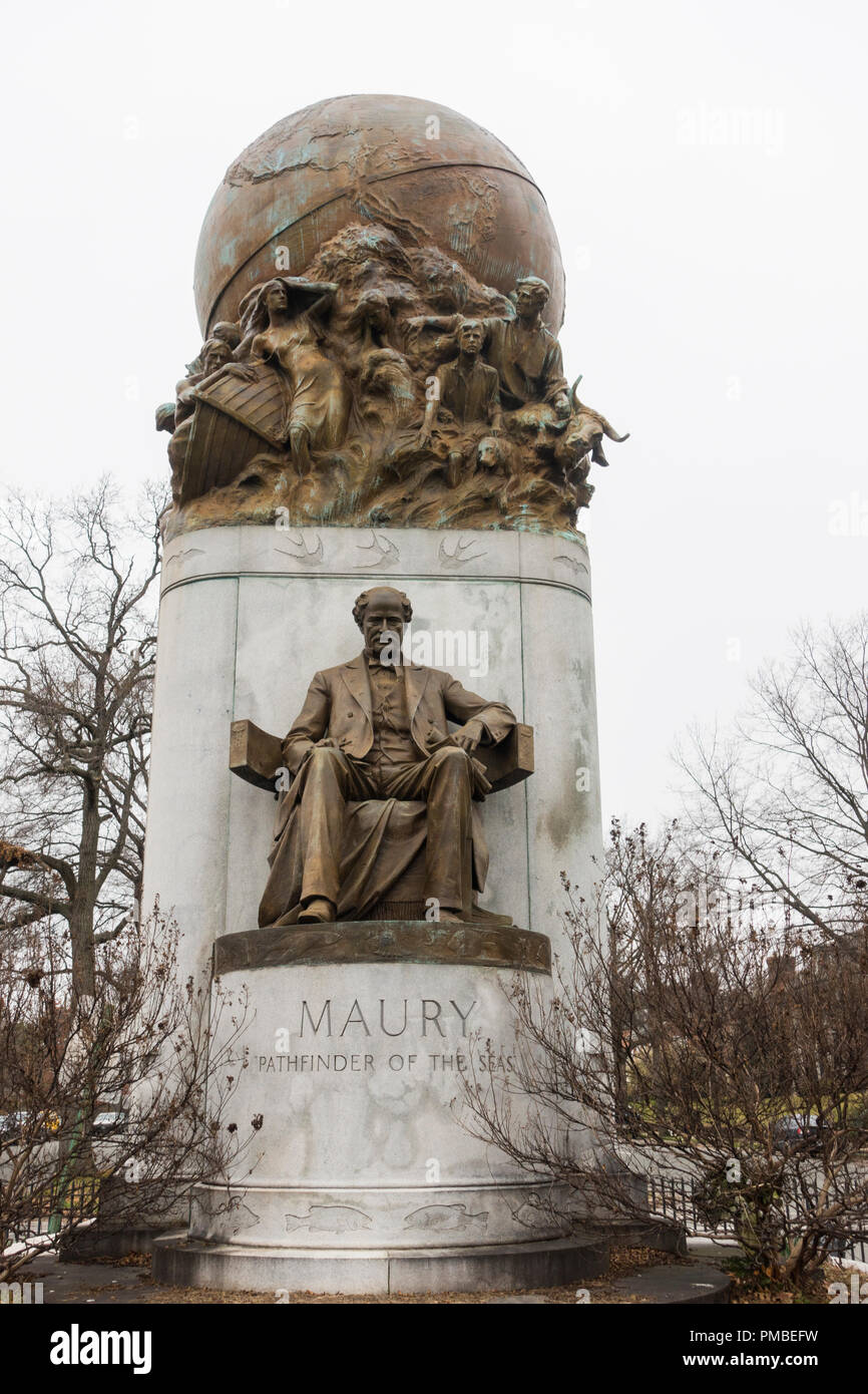 Matthew fontaine maury monument hi-res stock photography and images - Alamy