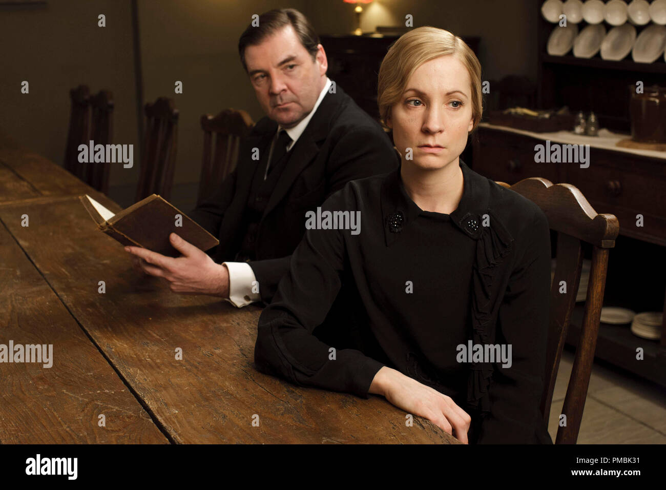 Downton Abbey, Season 4 Can Bates learn what is troubling Anna ...