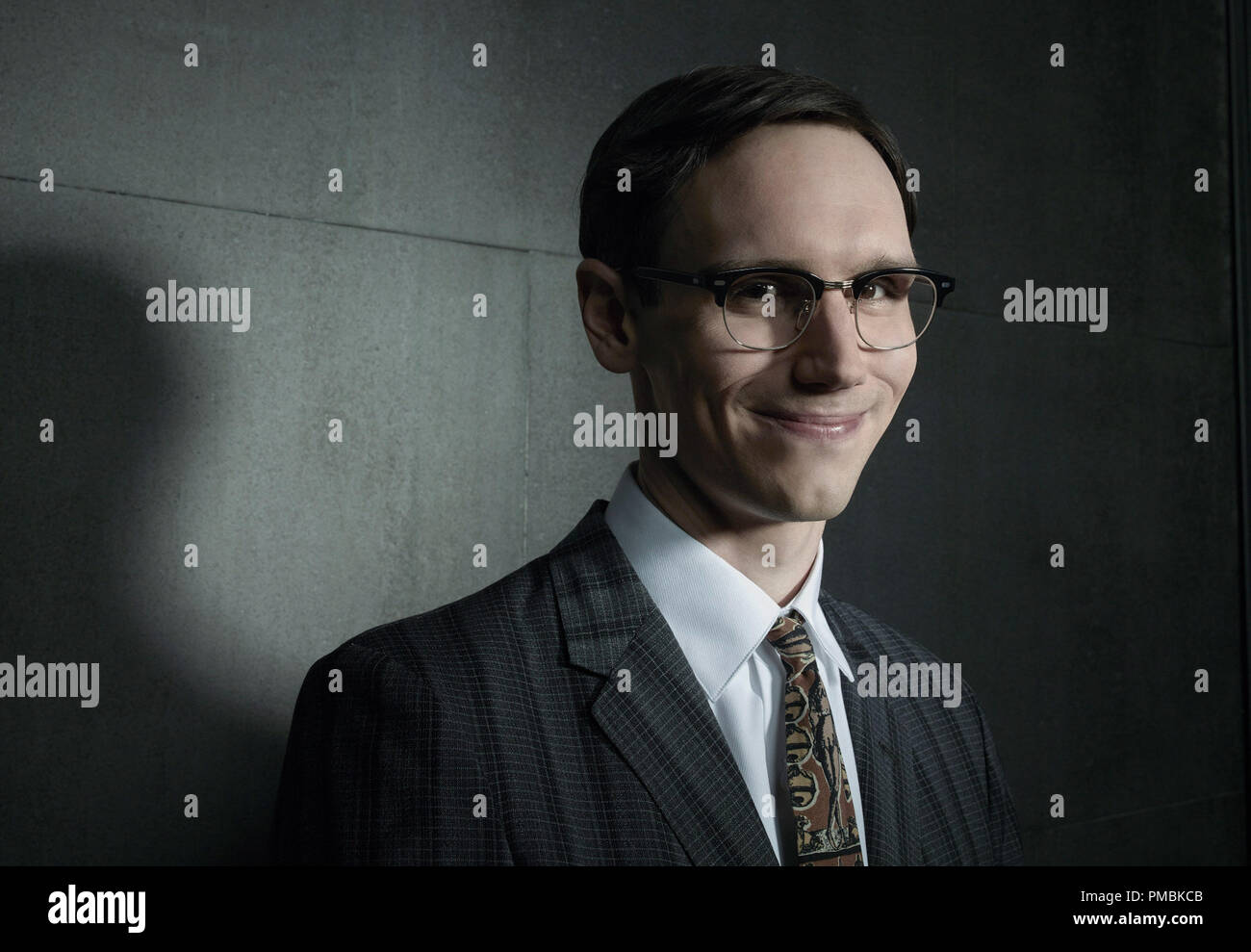 GOTHAM: Cory Michael Smith as Edward Nygma Stock Photo - Alamy