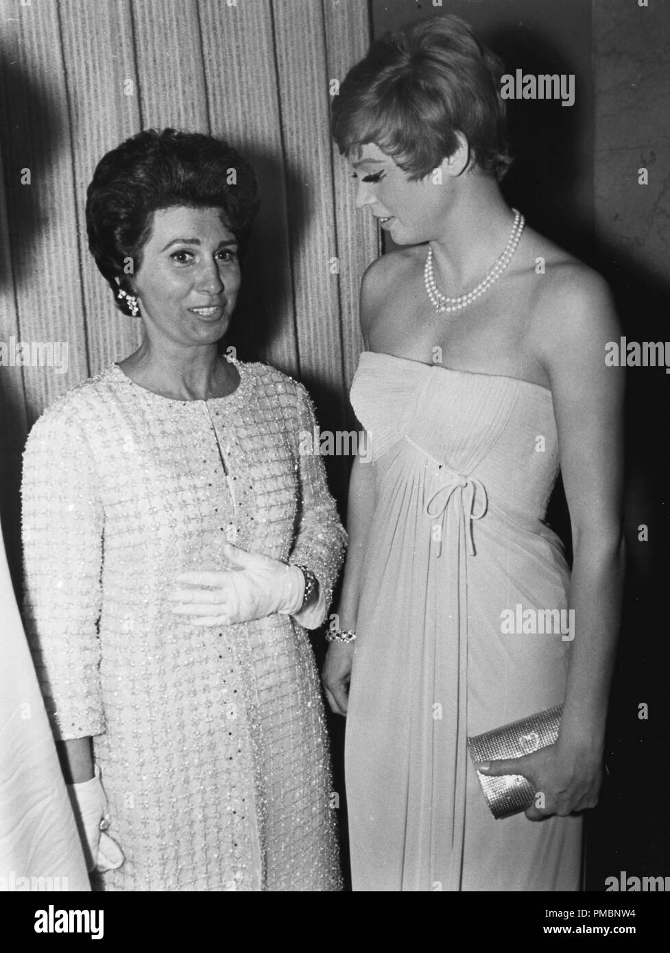 Juliet prowse hi-res stock photography and images - Alamy