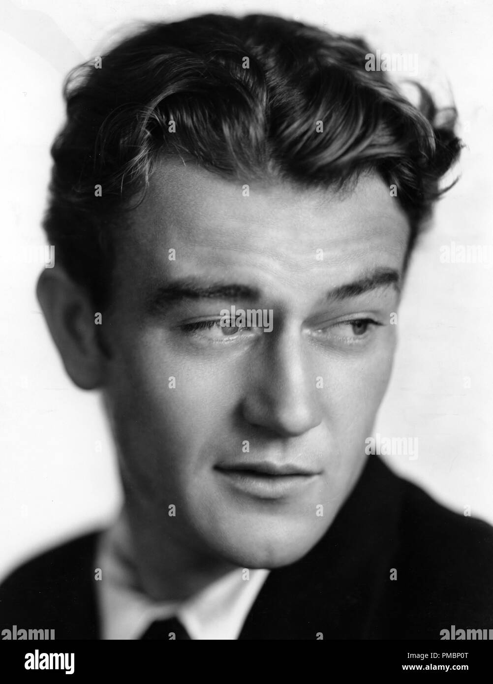 John wayne film and publicity stills hi-res stock photography and ...