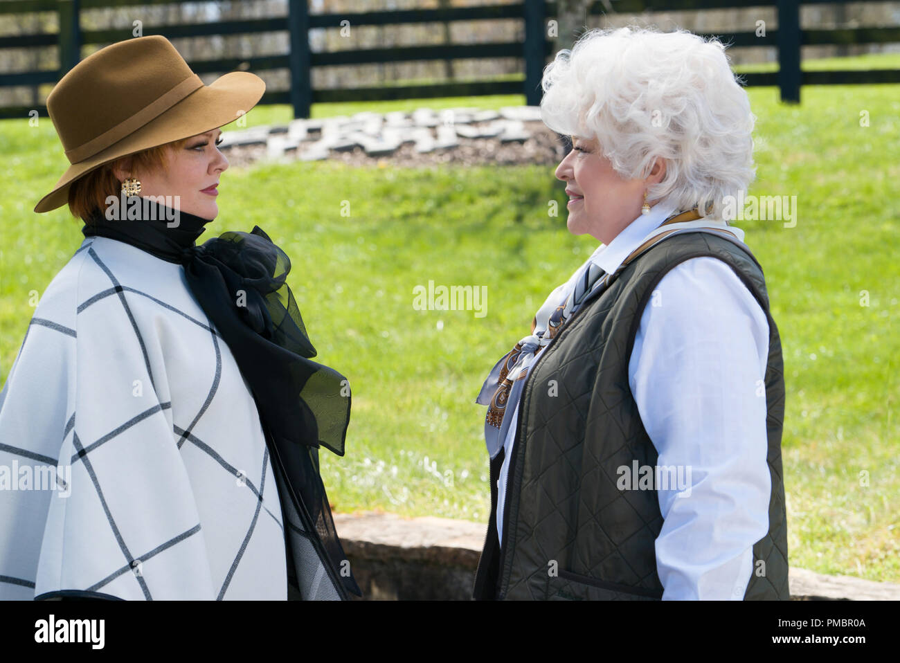 (L to R) Michelle Darnell (MELISSA MCCARTHY) reconnects with former ...