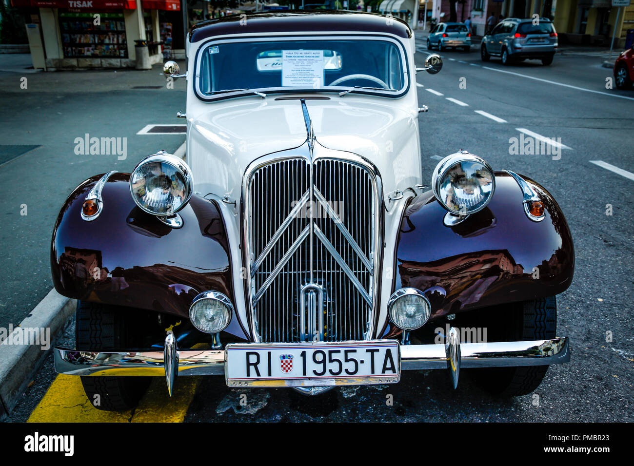 Citreon traction avant hi-res stock photography and images - Alamy