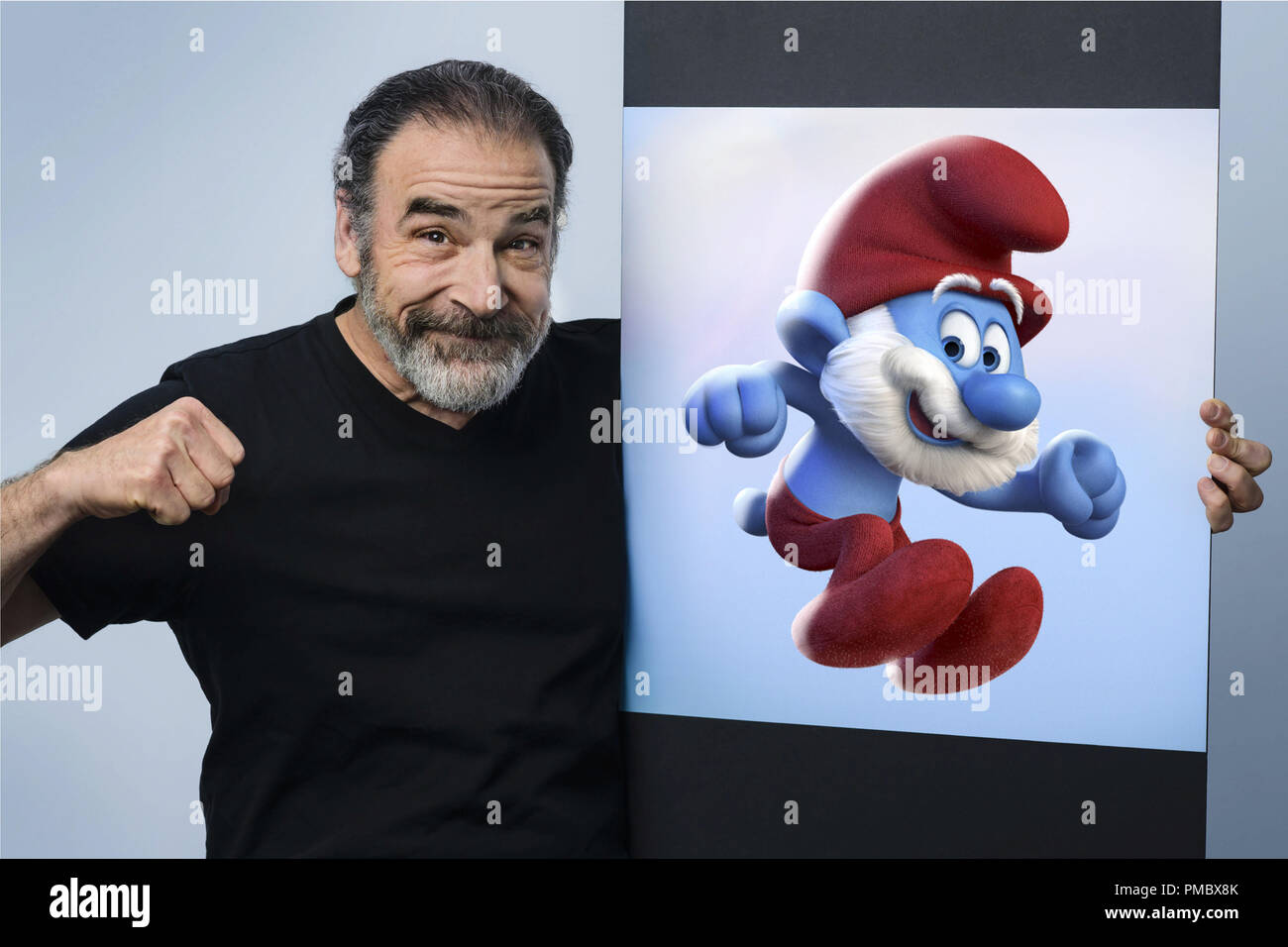 Papa smurf hi-res stock photography and images - Alamy