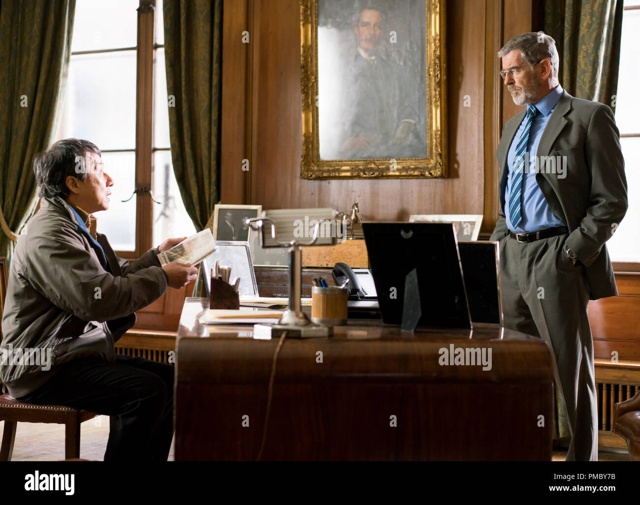 Left to right jackie chan hi-res stock photography and images - Alamy