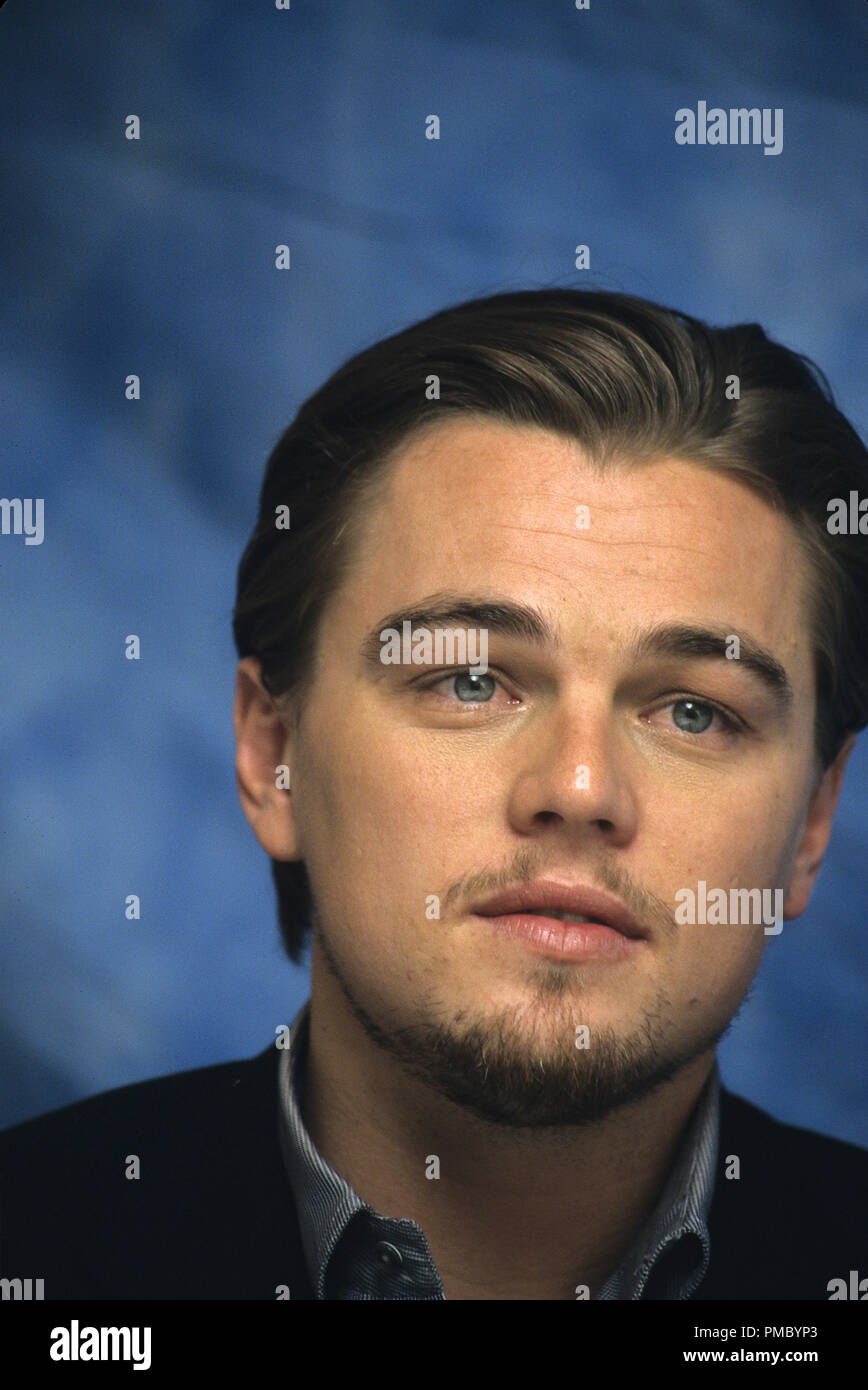 2002 leonardo dicaprio hi-res stock photography and images - Alamy