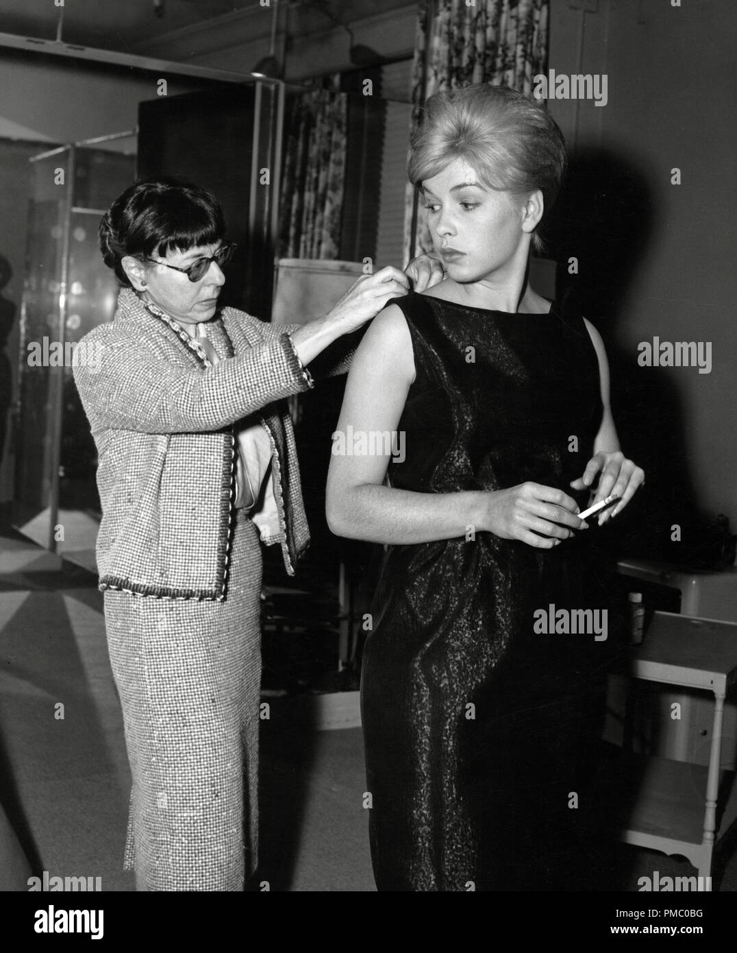 Stella stevens hi-res stock photography and images - Alamy