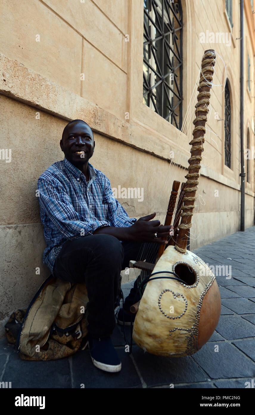 Mandinka hi-res stock photography and images - Alamy