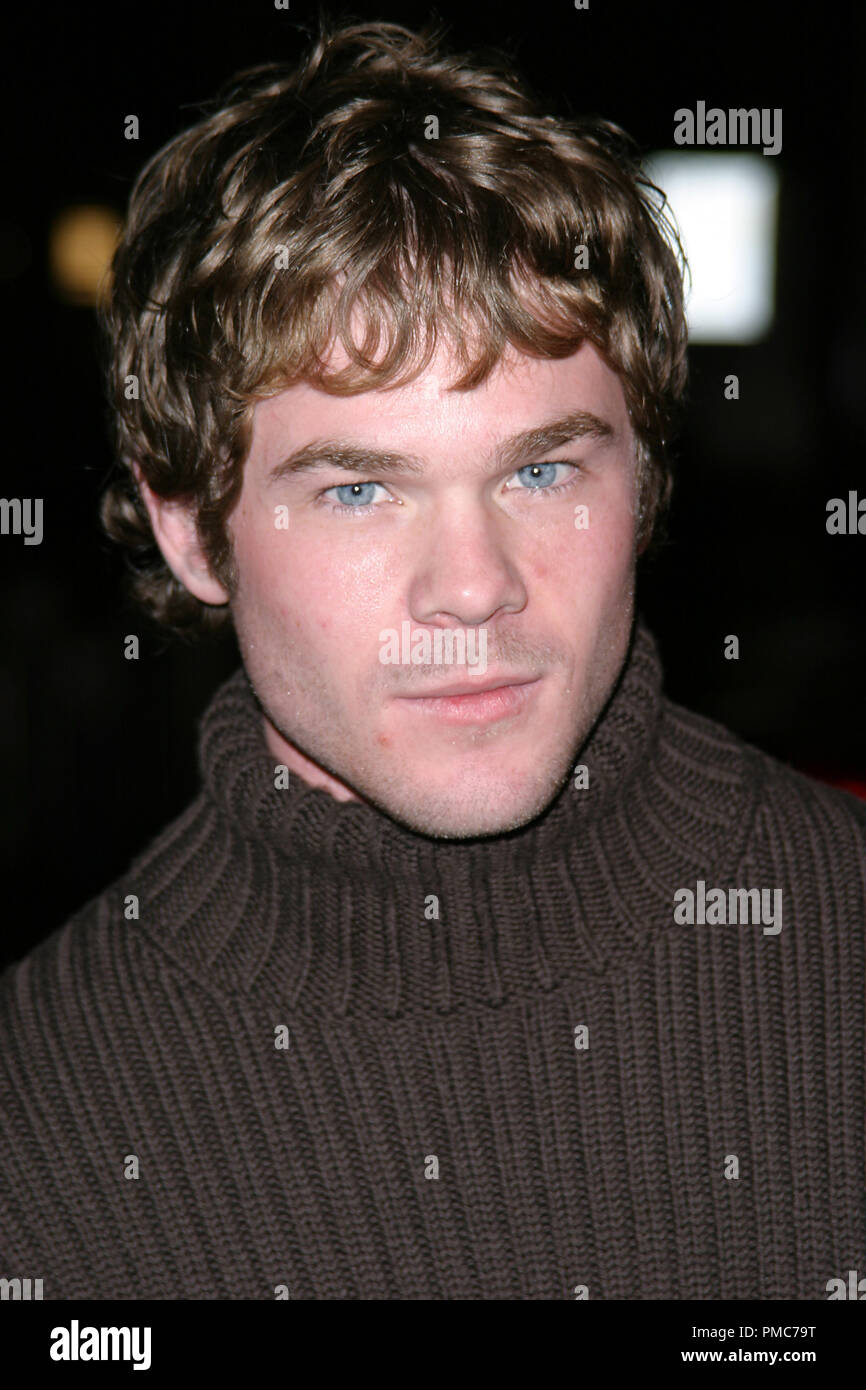 "Girl Next Door" Premiere 03-04-2004 Shawn Ashmore Photo by Joseph ...