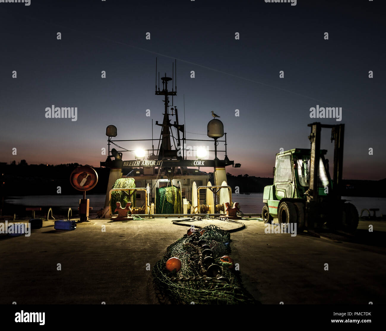 Trawler unloading fish hi-res stock photography and images - Alamy
