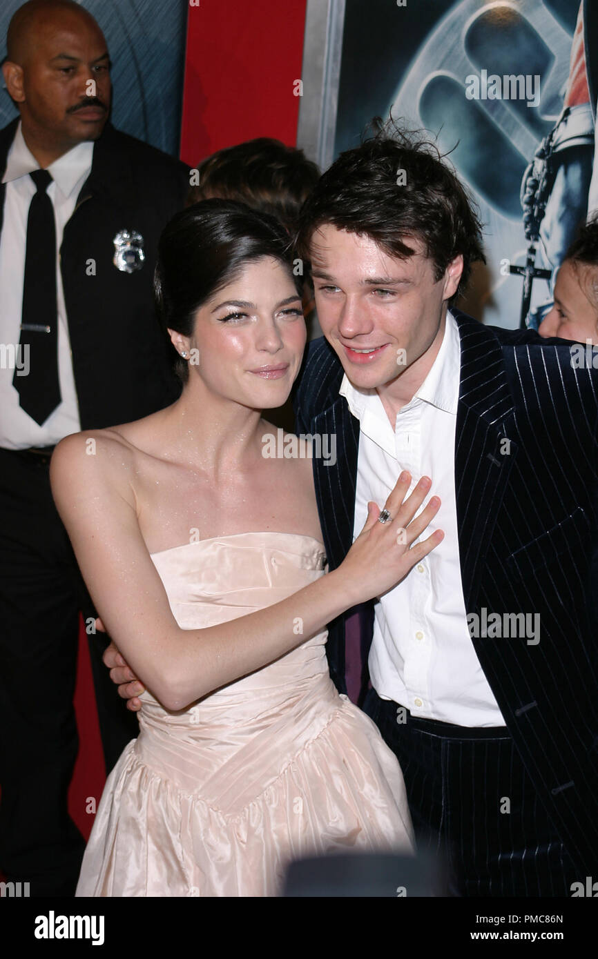 "Hellboy" Premiere 3/30/04 Selma Blair & Rupert Evans Photo by Joseph ...