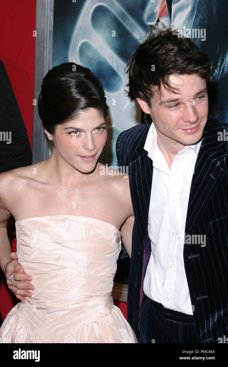 "Hellboy" Premiere 3/30/04 Selma Blair & Rupert Evans Photo by Joseph ...