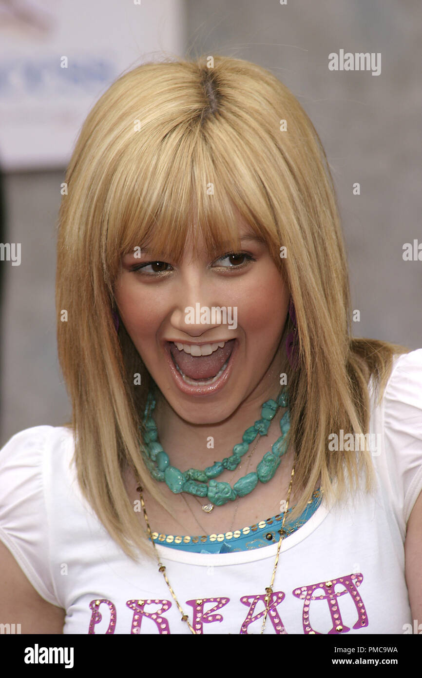 "Ice Princess" (Premiere) Ashley Tisdale 03-13-2005 / El Capitan ...