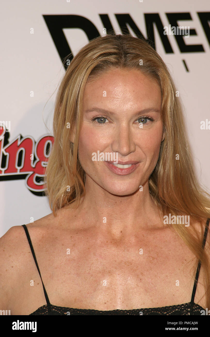 "Sin City" (Premiere) Kelly Lynch 03-28-2005 / Mann National Theater ...
