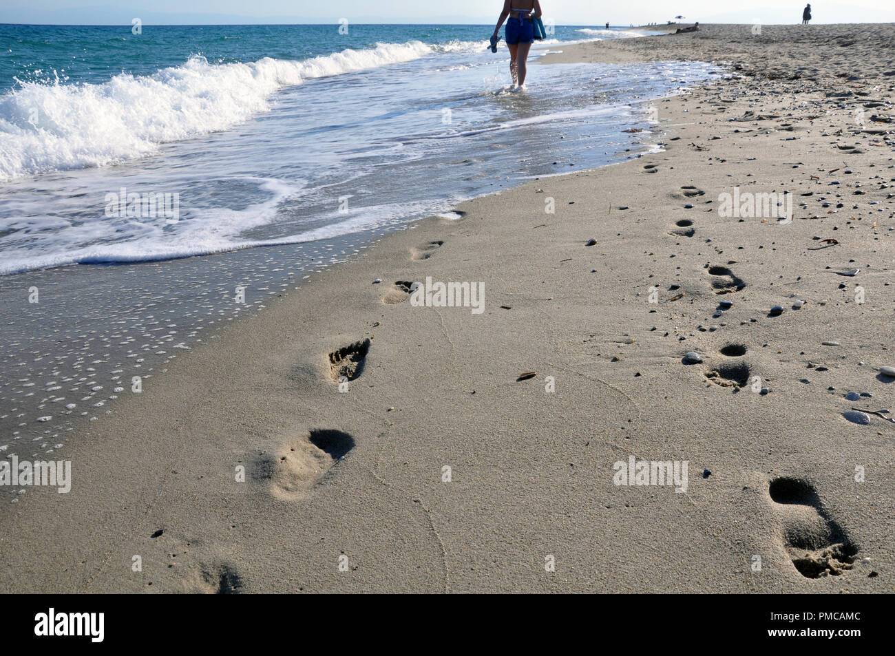 Footstep on the beach hi-res stock photography and images - Alamy