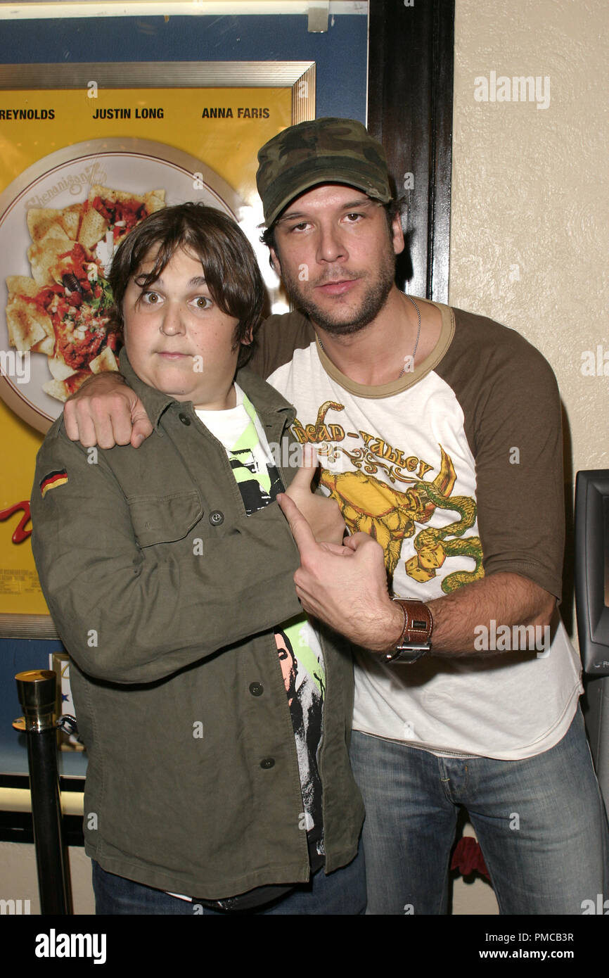 Waiting . . . (Premiere) Andy Milonakis, Dane Cook 09-29-2005 / Mann's ...